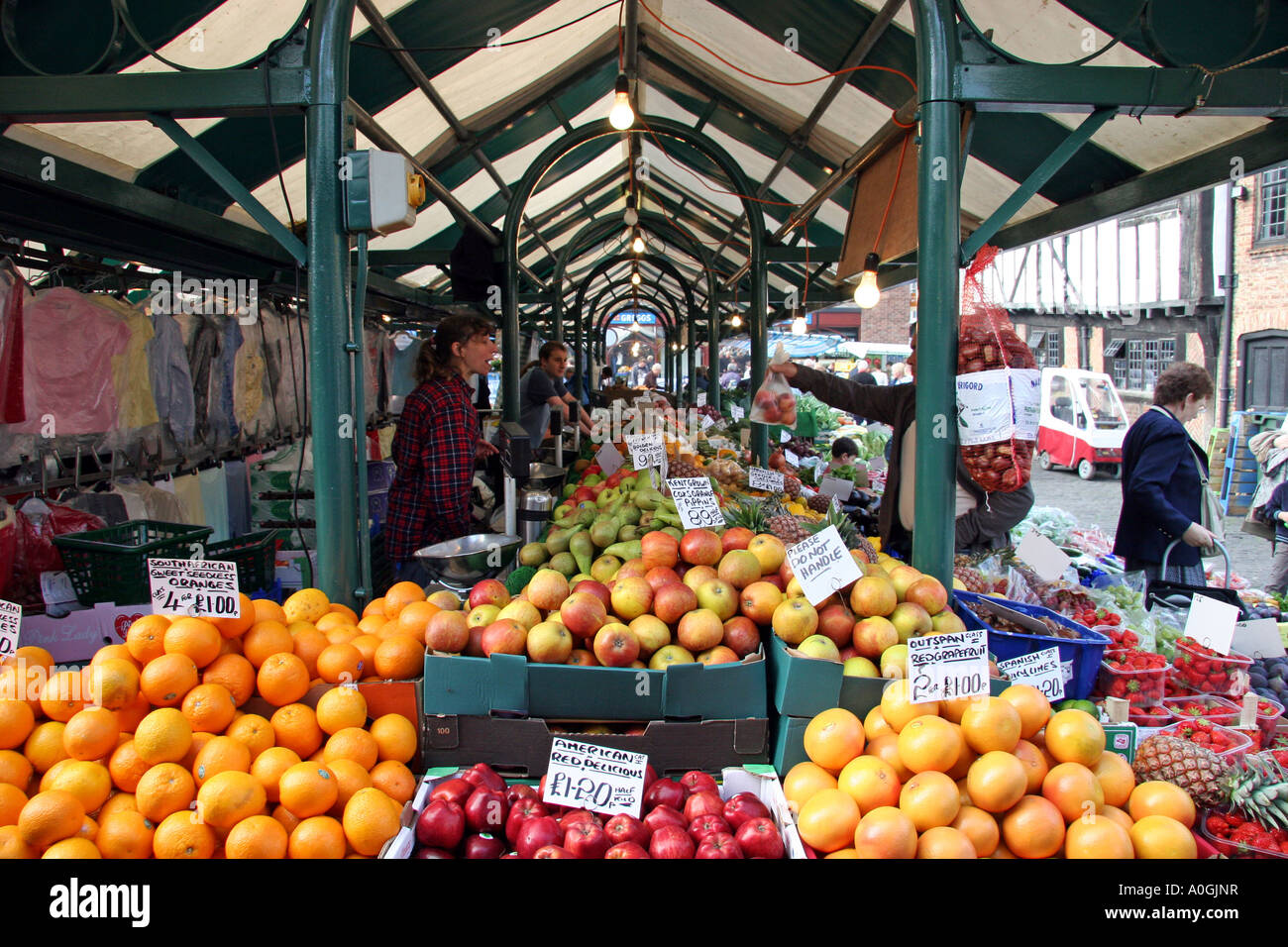 Stacked fruit and veg boxes hi-res stock photography and images - Alamy