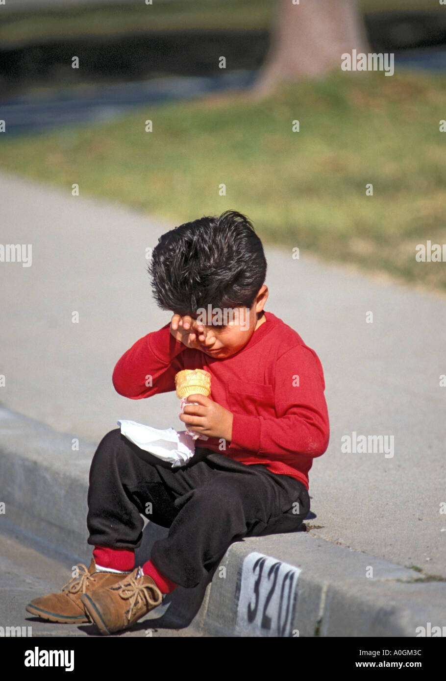 Child crying ice cream hi-res stock photography and images - Alamy