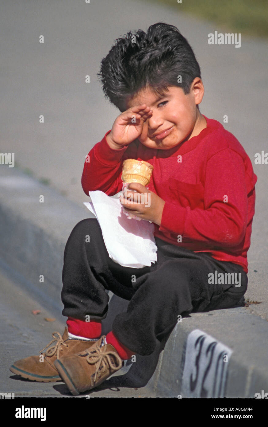 Child crying ice cream hi-res stock photography and images - Alamy