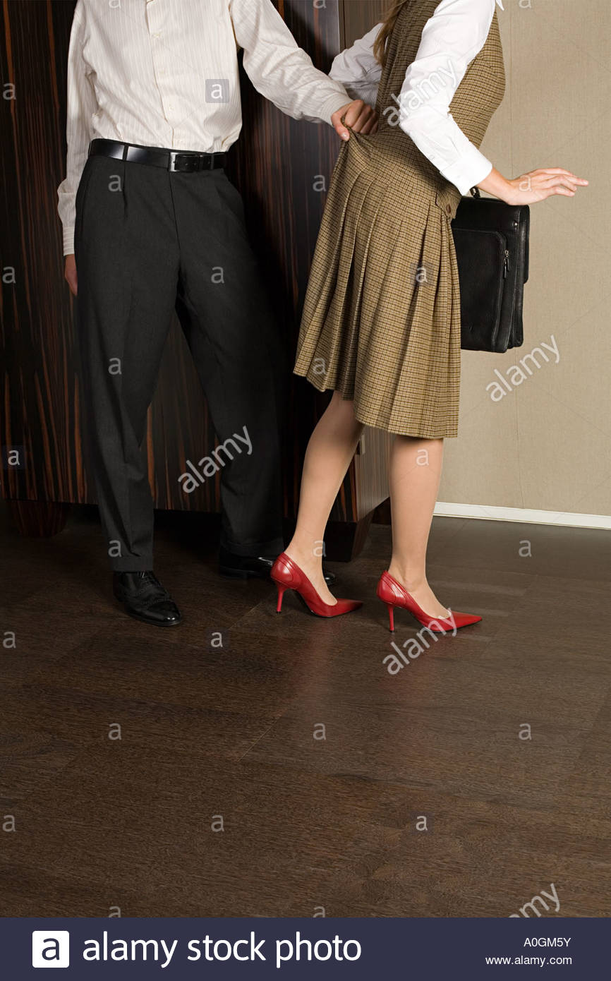 Grabbing Leg Stock Photos & Grabbing Leg Stock Images - Alamy