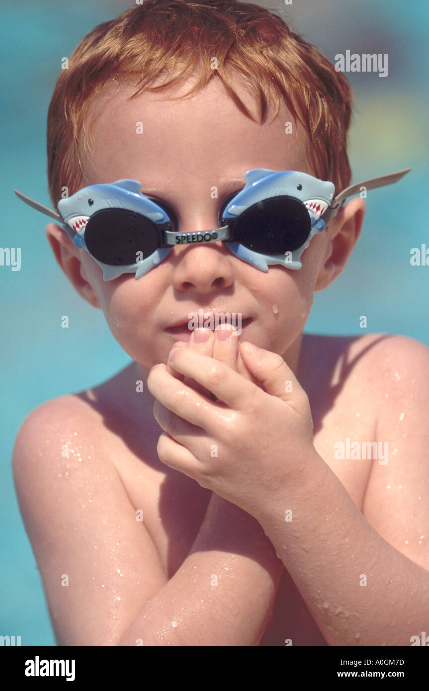 Shark trust hi-res stock photography and images - Alamy