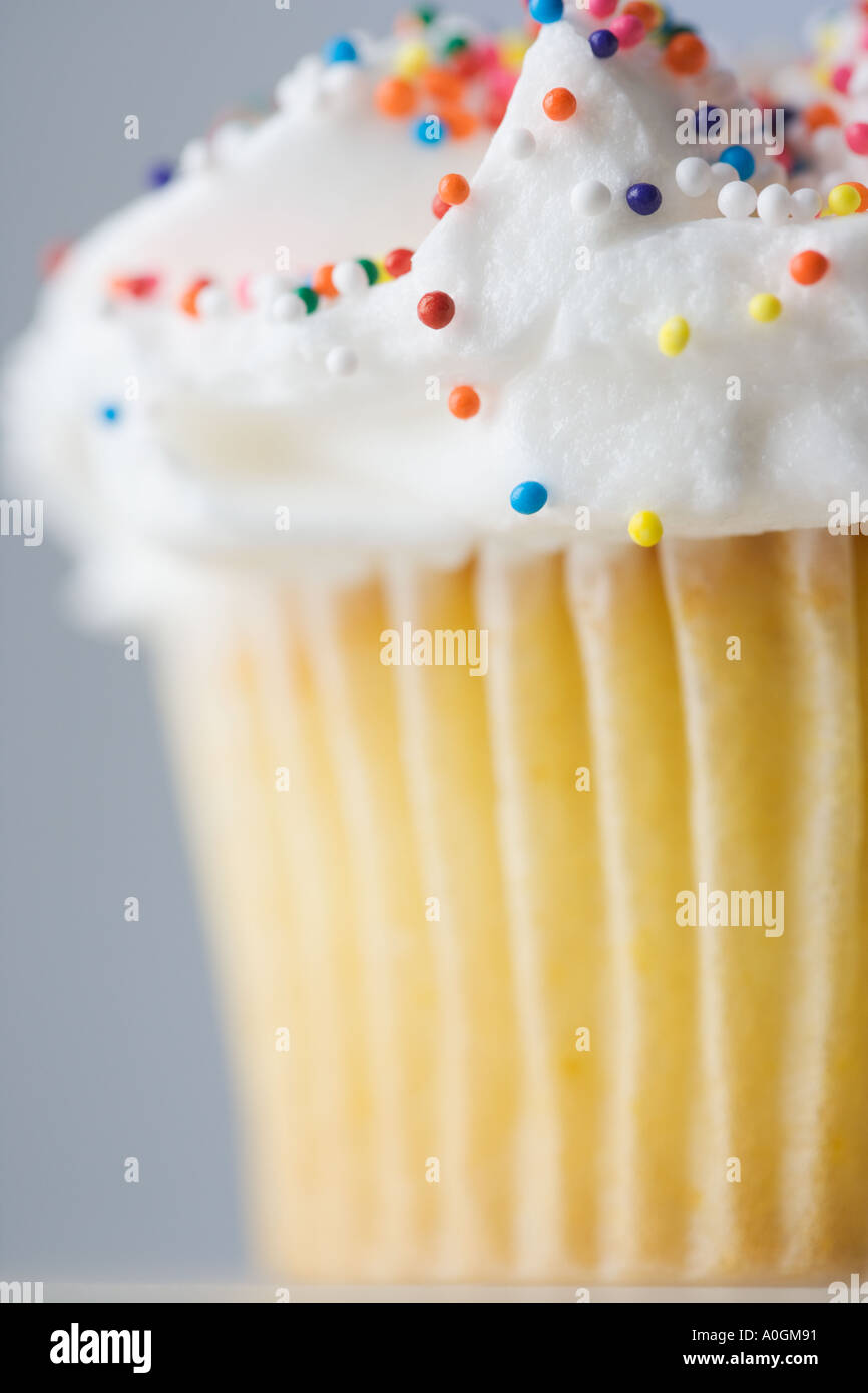 Curved to one side hi-res stock photography and images - Alamy