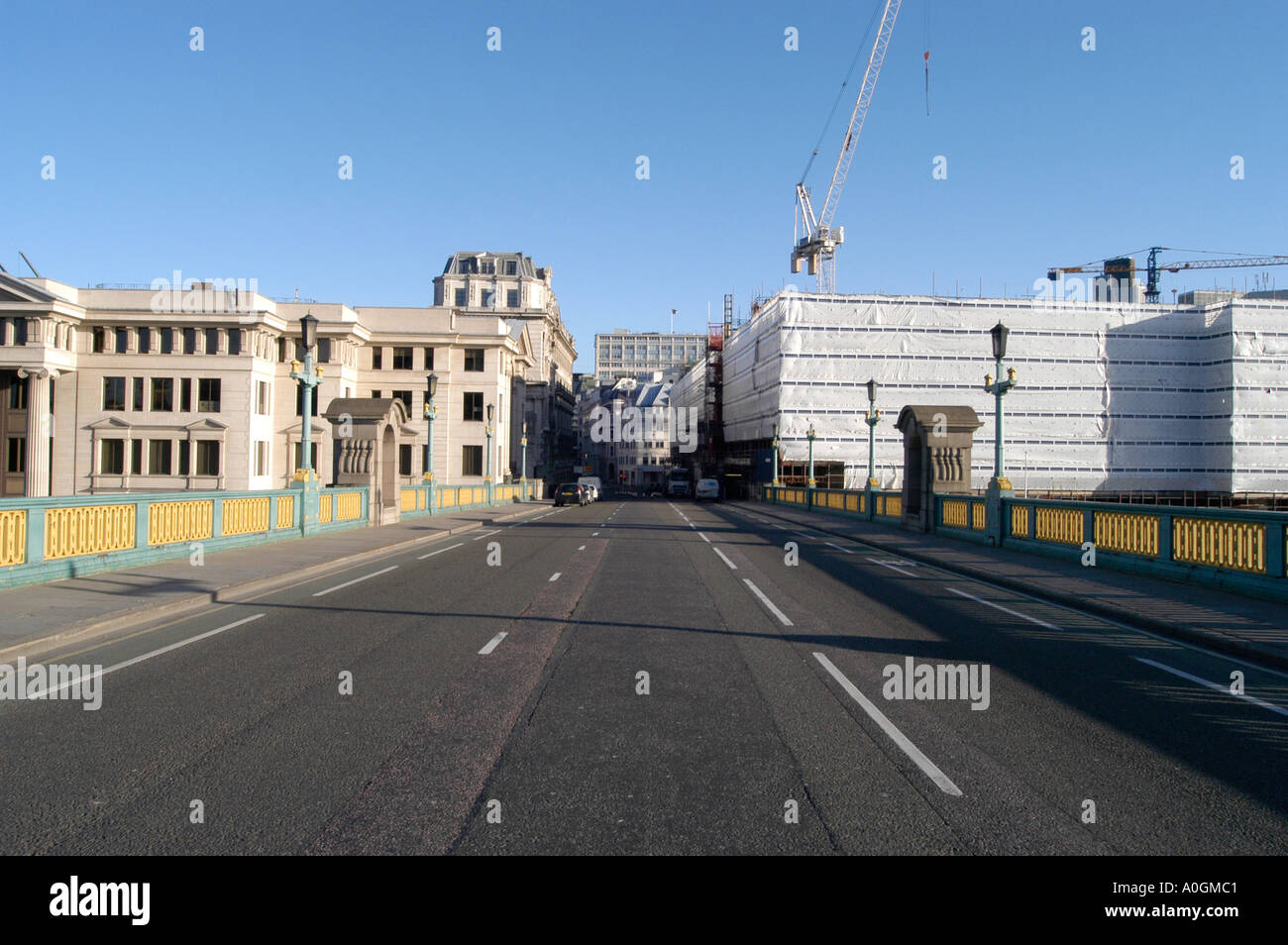 Empty road of southwark bridge hi-res stock photography and images - Alamy