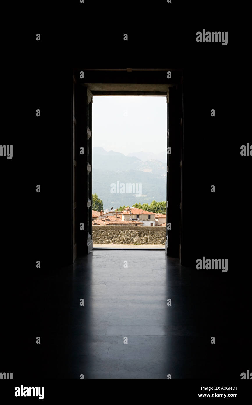 Sunlight through a door hi-res stock photography and images - Alamy
