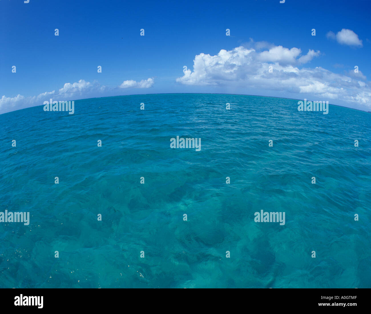 CIRCULAR HORIZON AND SURFACE Stock Photo - Alamy CIRCULAR HORIZON AND SURFACE Stock Photo - Alamy