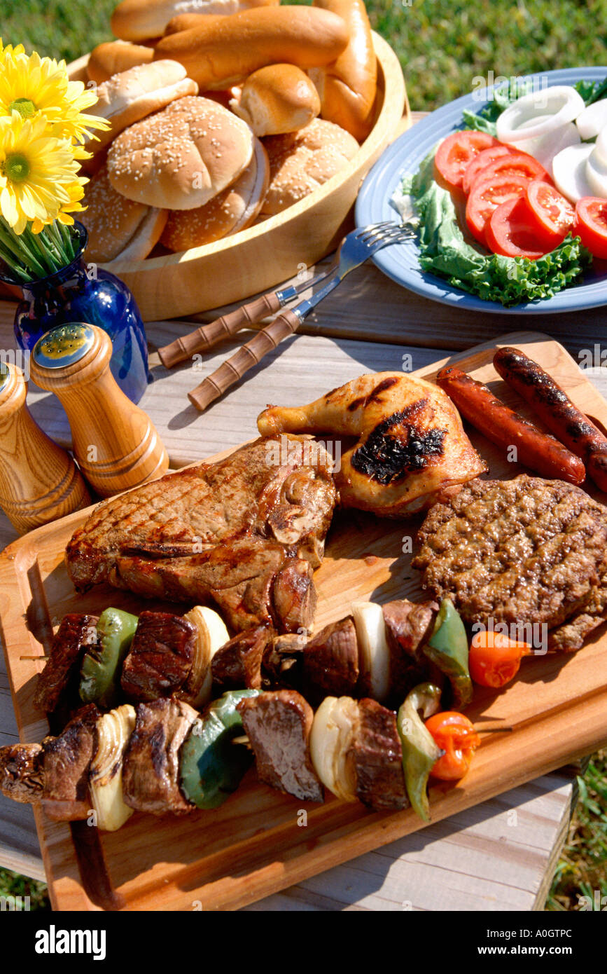 Food served on a picnic table Stock Photo - Alamy