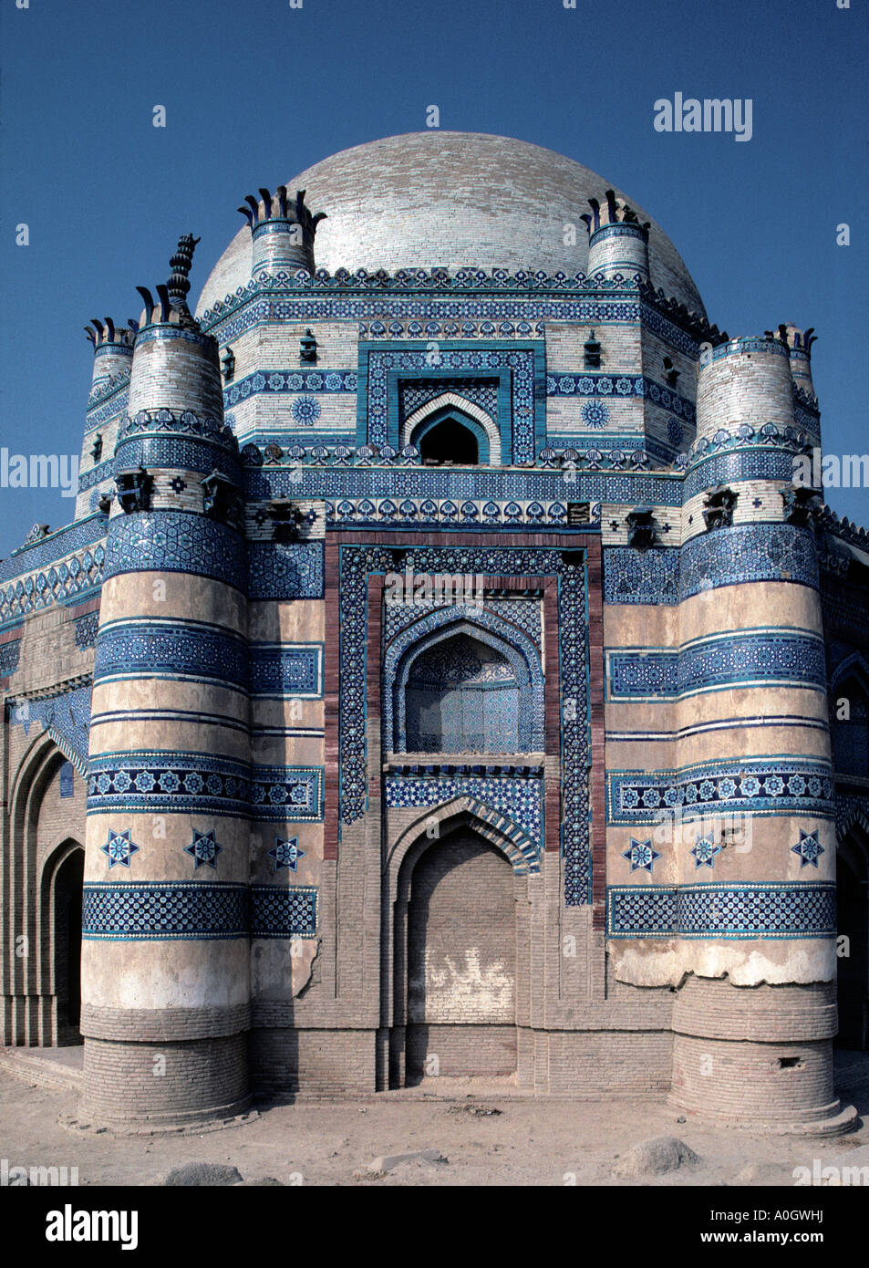 Tomb of Bibi Javindi, Uchch, Pakistan Stock Photo - Alamy