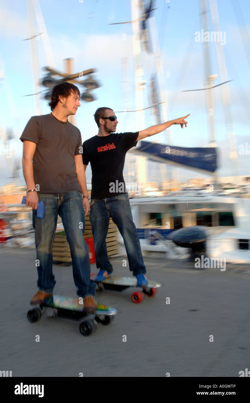 Motorised skateboard hi-res stock photography and images - Alamy