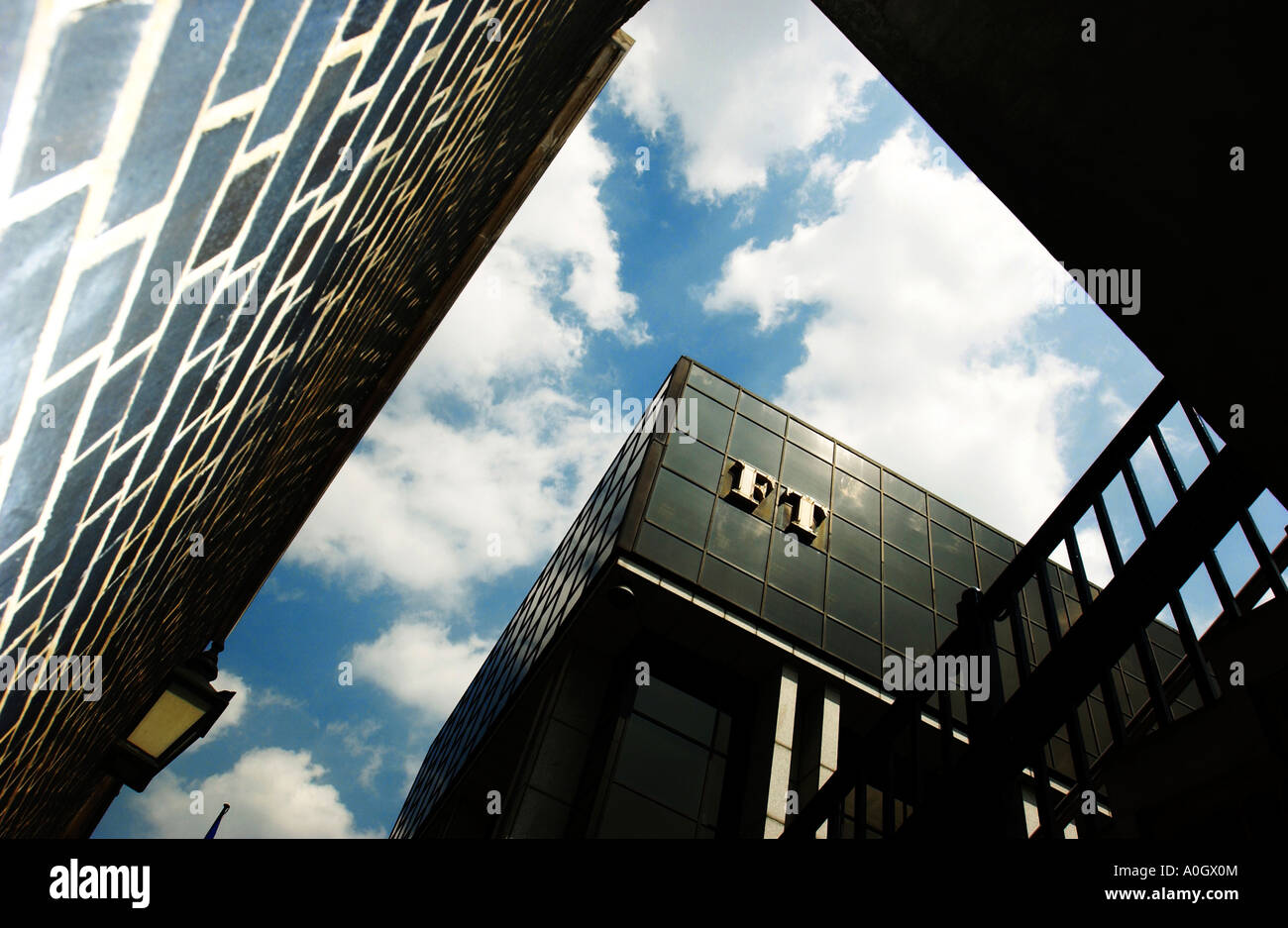 Ft building london hi-res stock photography and images - Alamy