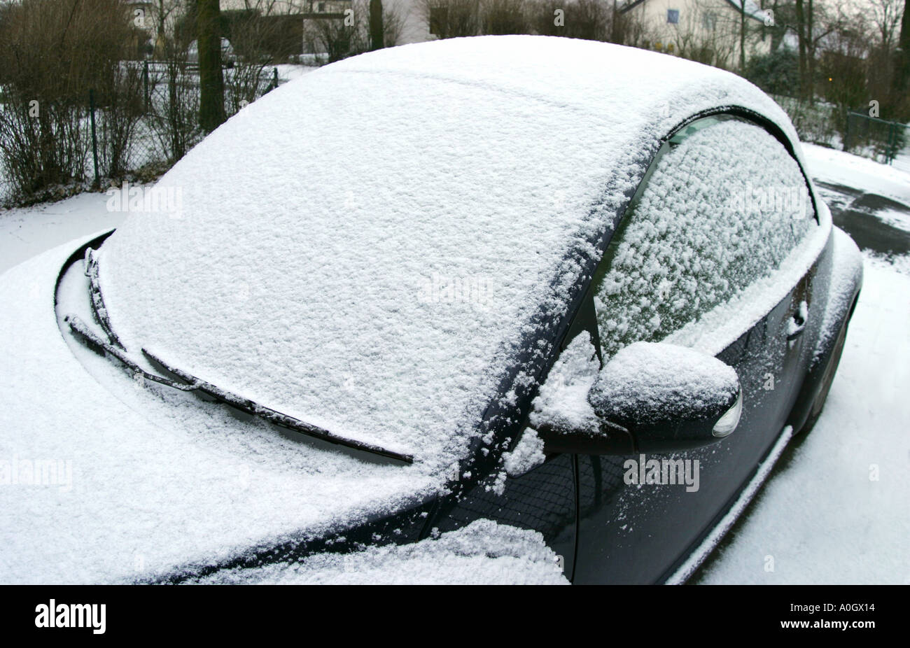 Snow covered vw beetle car hi-res stock photography and images - Alamy