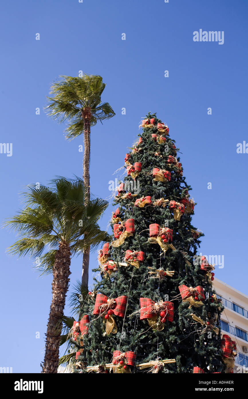 Larnaka christmas hi-res stock photography and images - Alamy