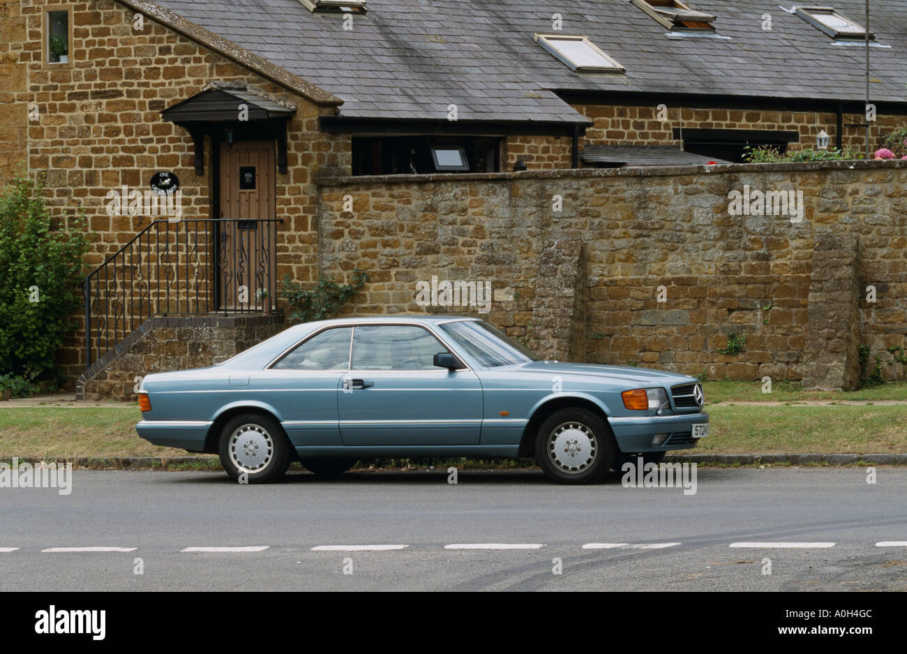 Mercedes Benz 500 SEC Coupe. upto 1991. W126 Stock Photo - Alamy
