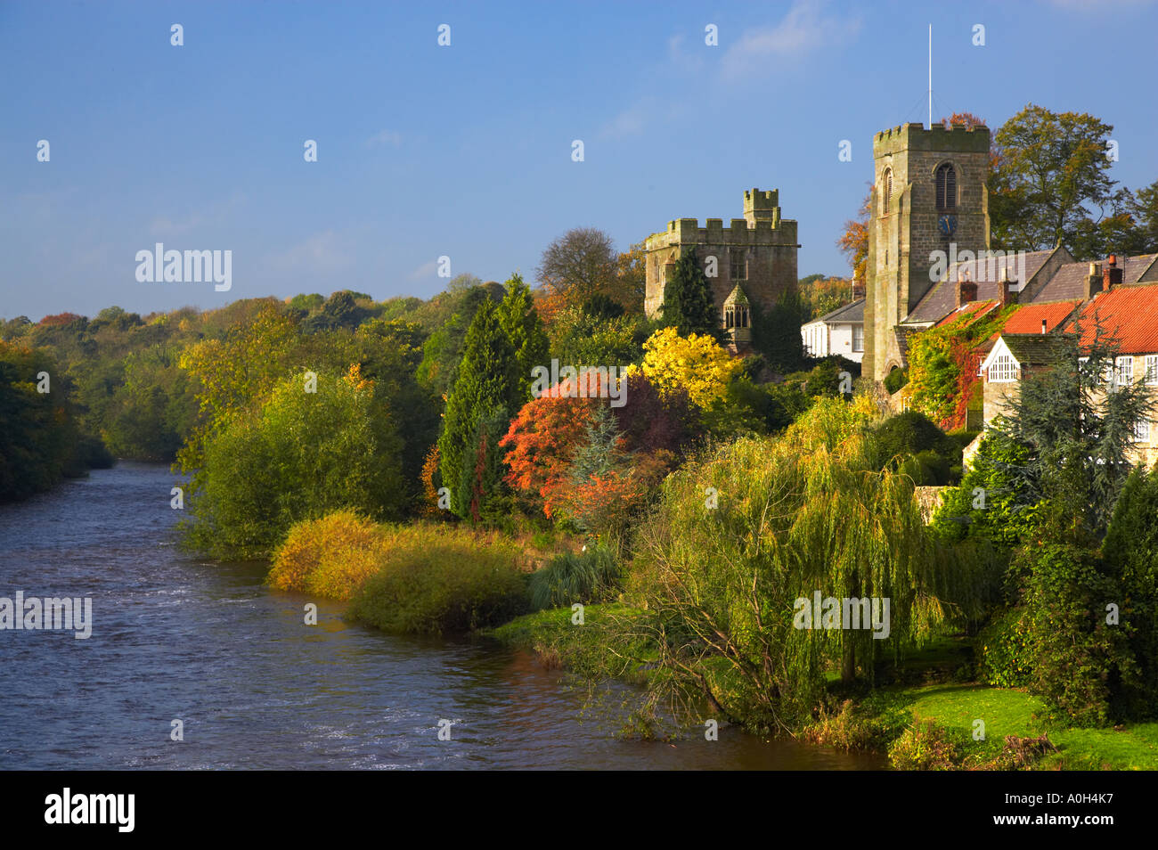 West end village north yorkshire hi-res stock photography and images ...