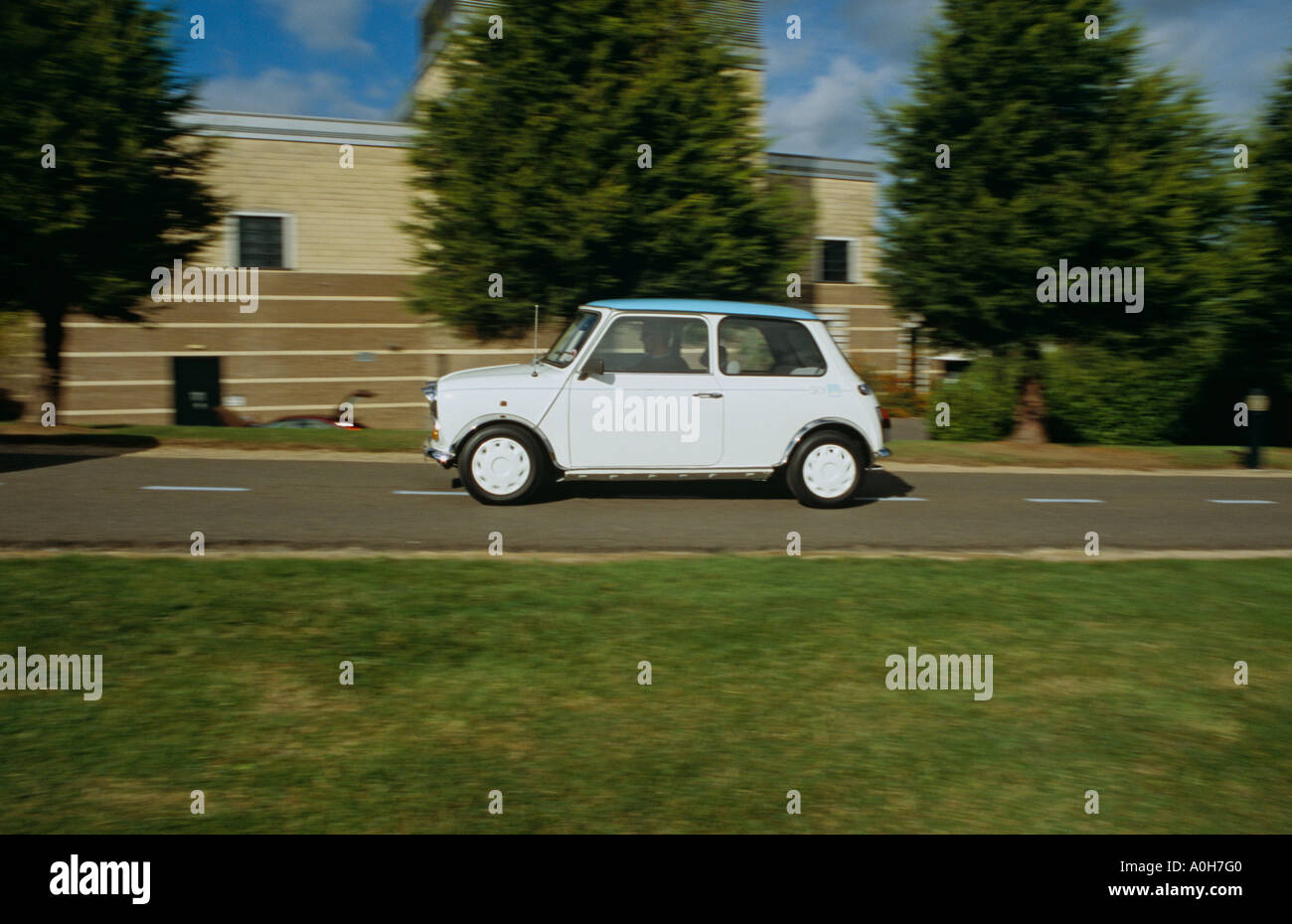 Morris motorcar side view morris motorcar side view hi-res stock ...