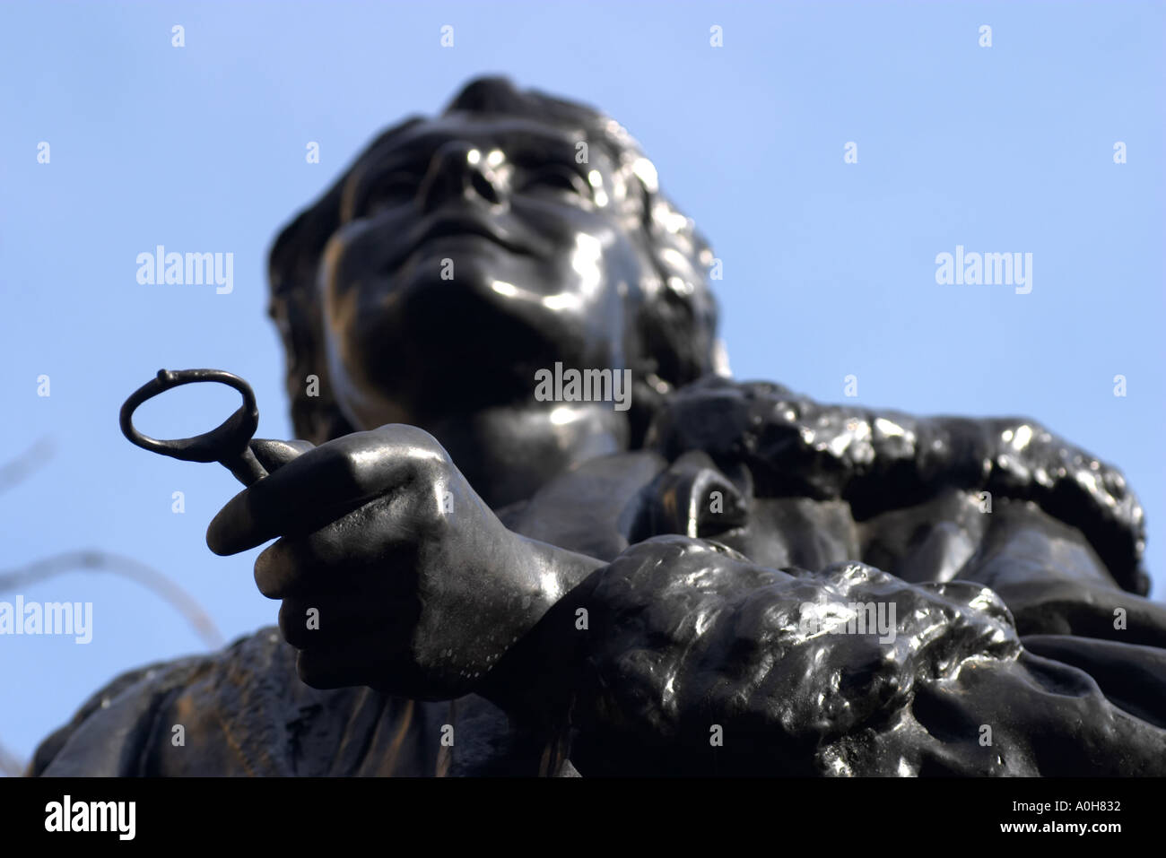 Pankhurst statue london hi-res stock photography and images - Alamy