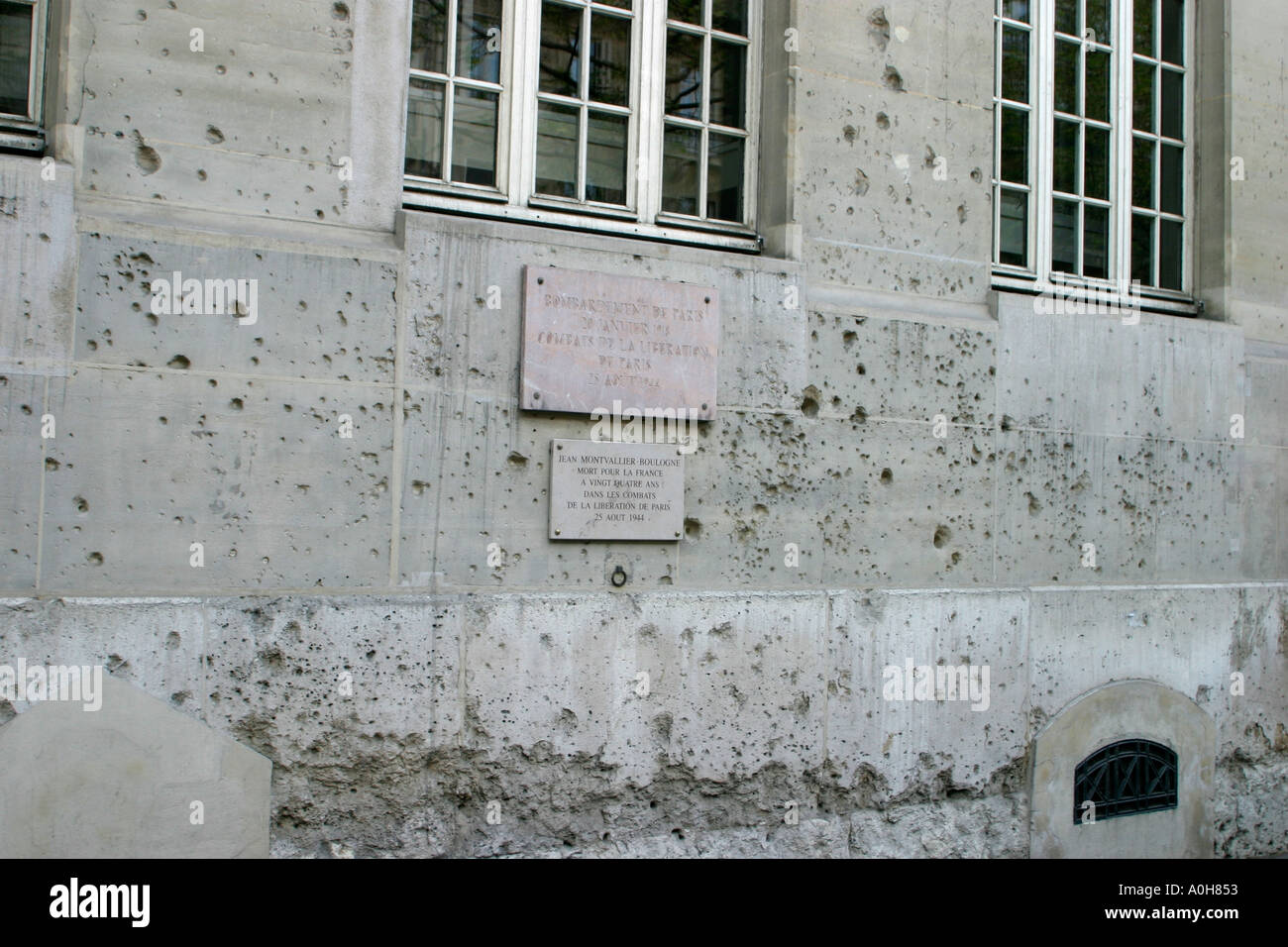 Paris 1918 building hi-res stock photography and images - Alamy