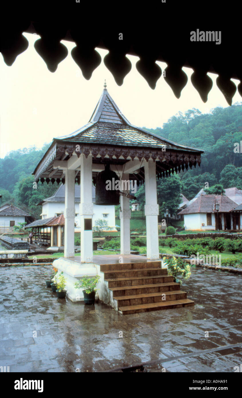 Temple of the Tooth Kandy Sri Lanka Stock Photo - Alamy