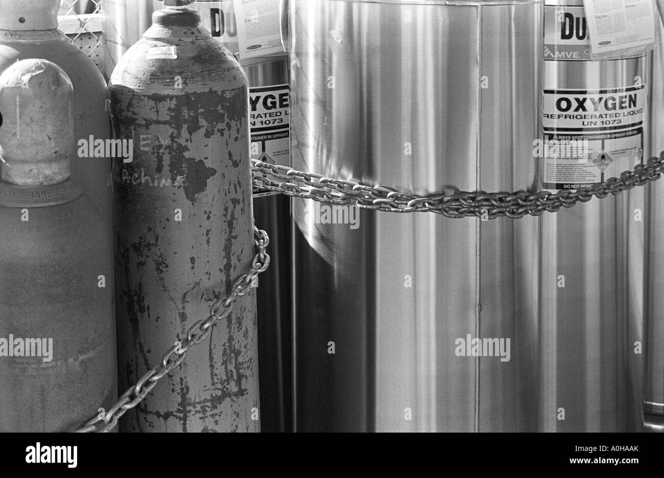 Gas liquid Black and White Stock Photos & Images - Alamy