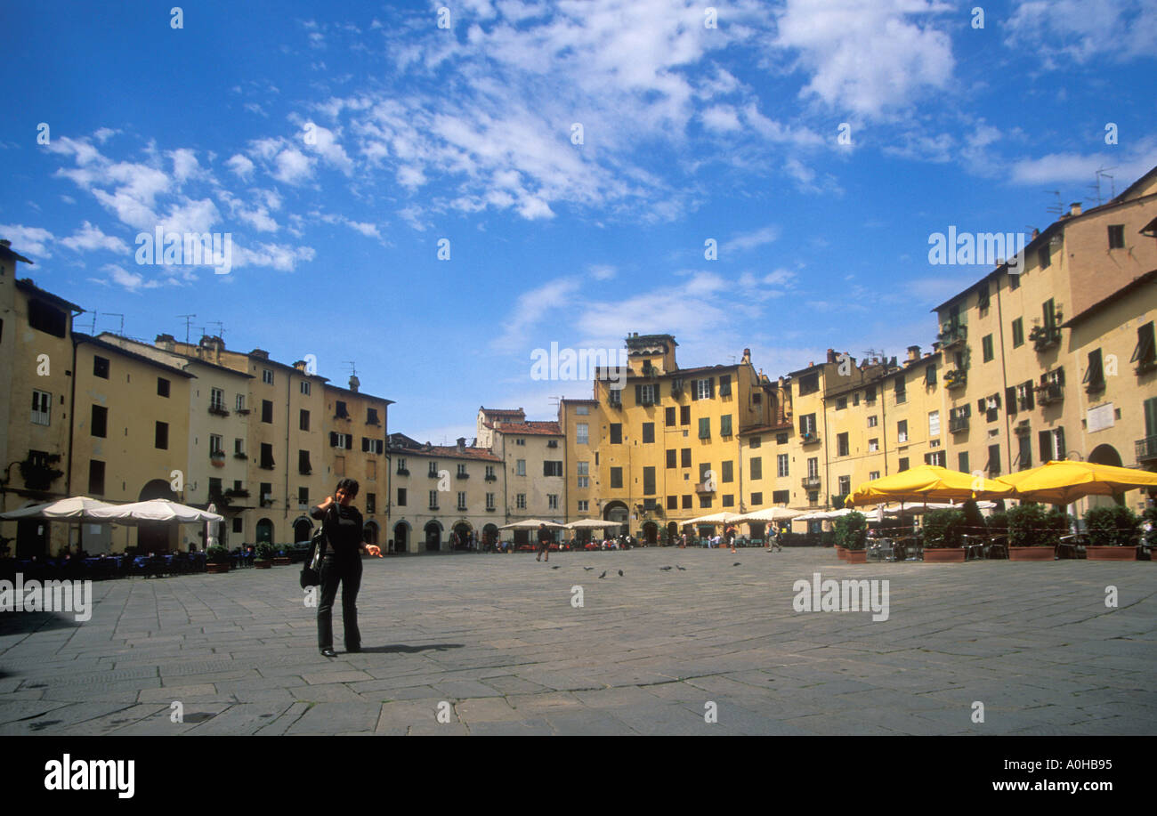 Piazza dell Anfiteatro Amphitheatre Lucca Tuscany Italy Stock Photo - Alamy
