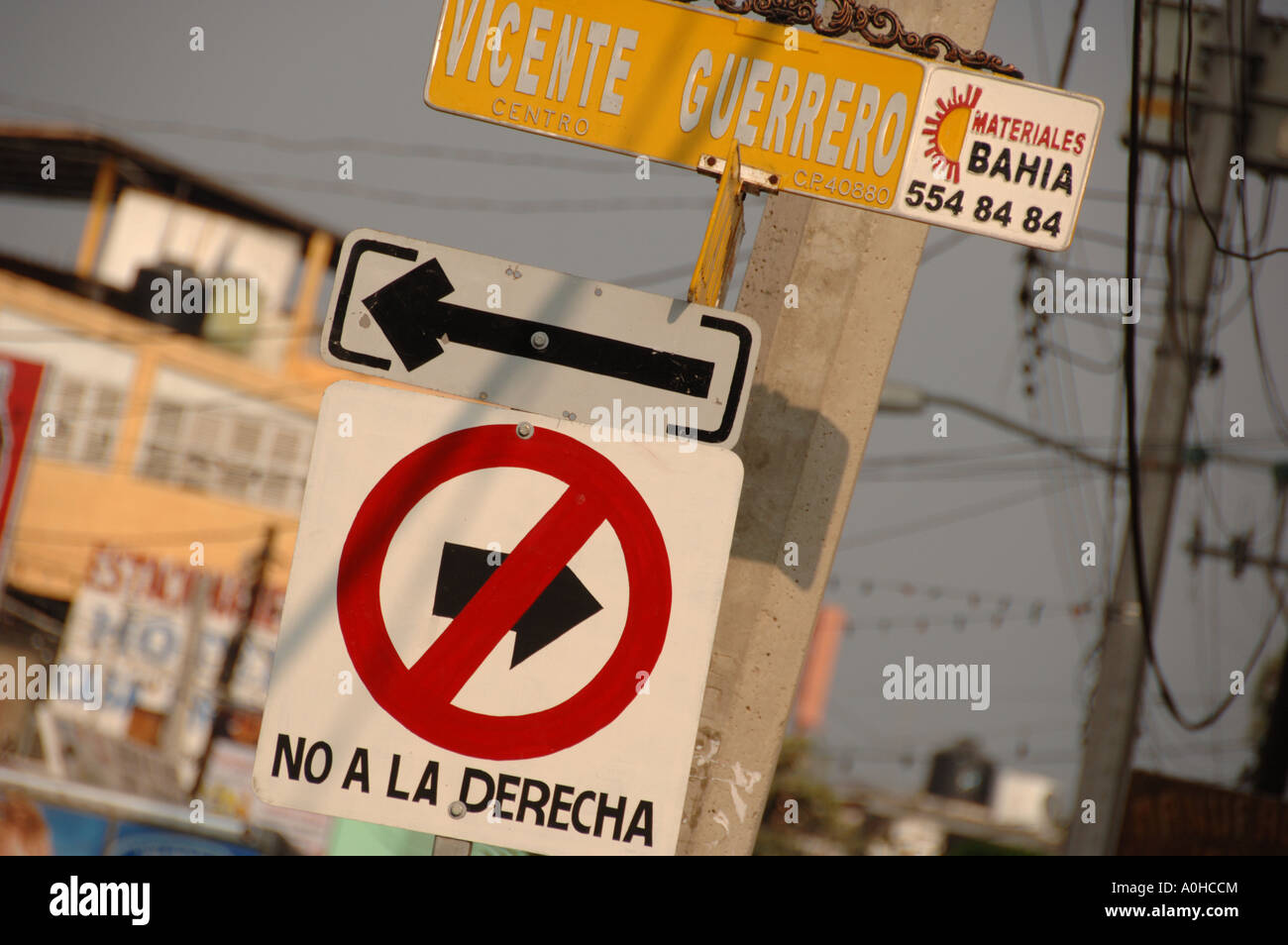 Mexico traffic signs hi-res stock photography and images - Alamy