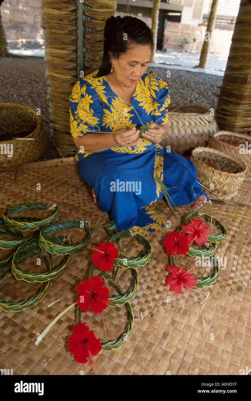 Polynesian woman weaving hi-res stock photography and images - Alamy