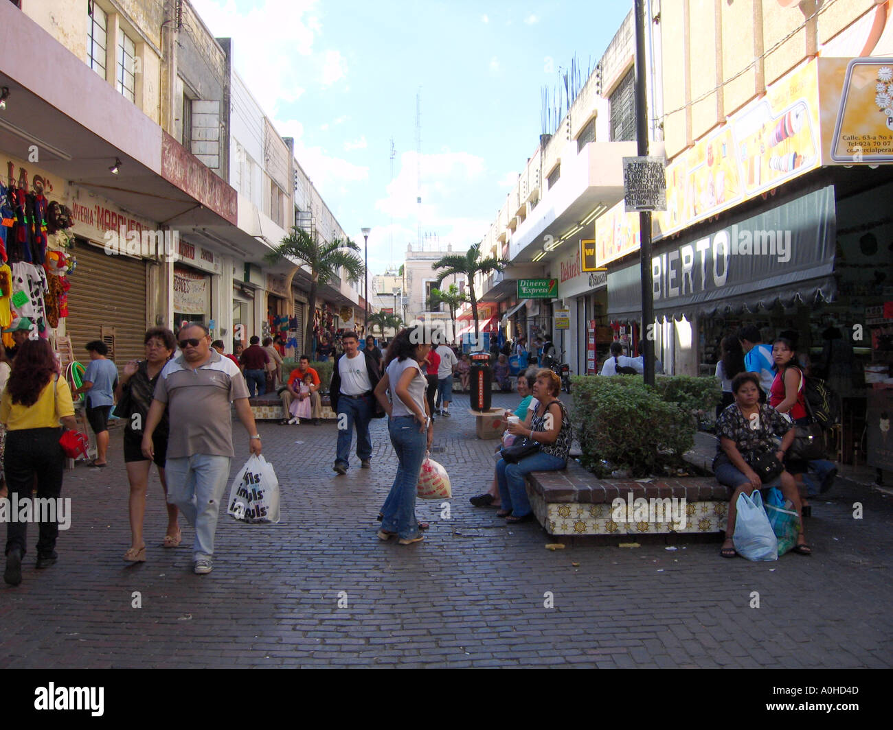 street scene in Merida Yucatan peninsula Mexico Stock Photo - Alamy