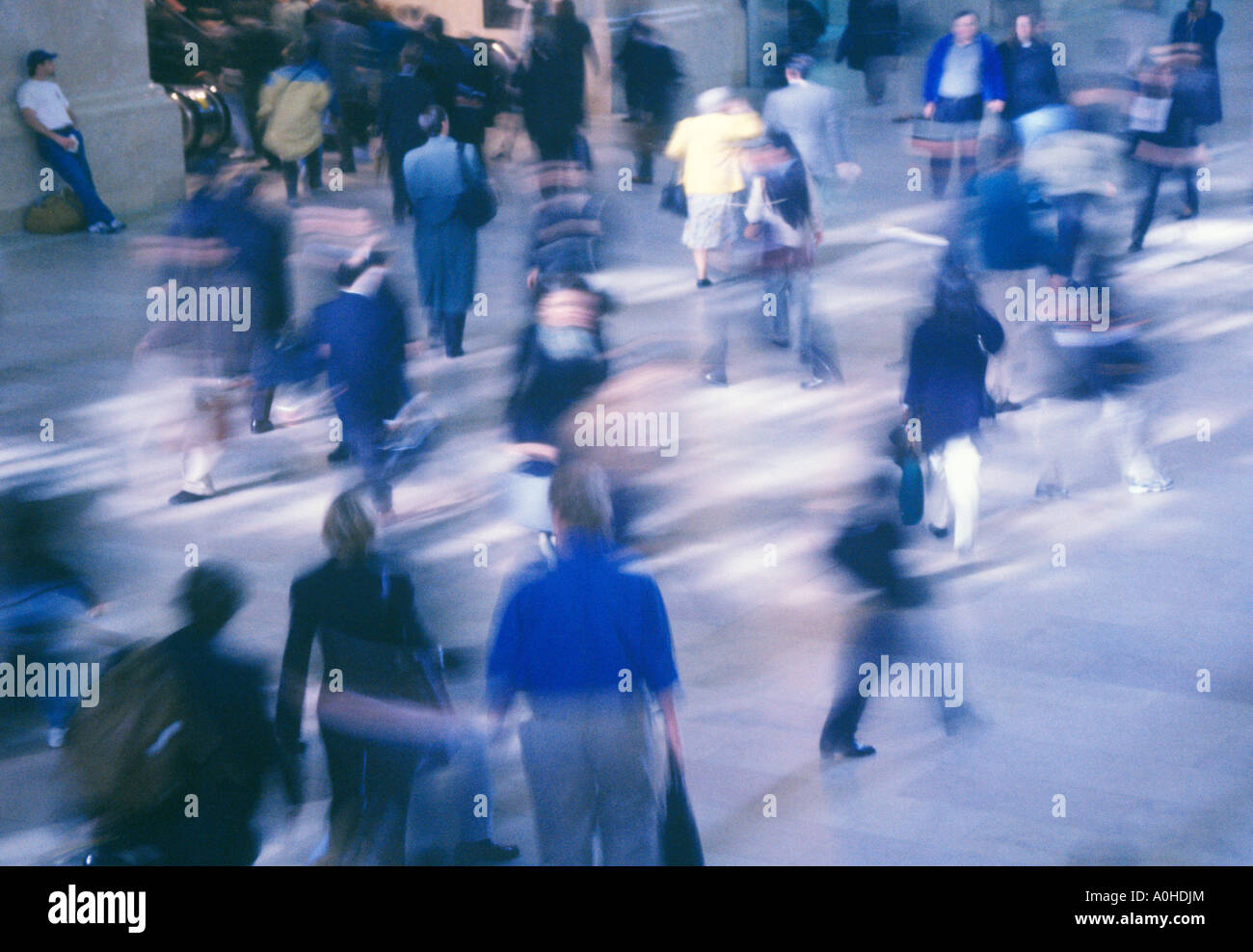 Crowd of people rushing new york city hi-res stock photography and ...
