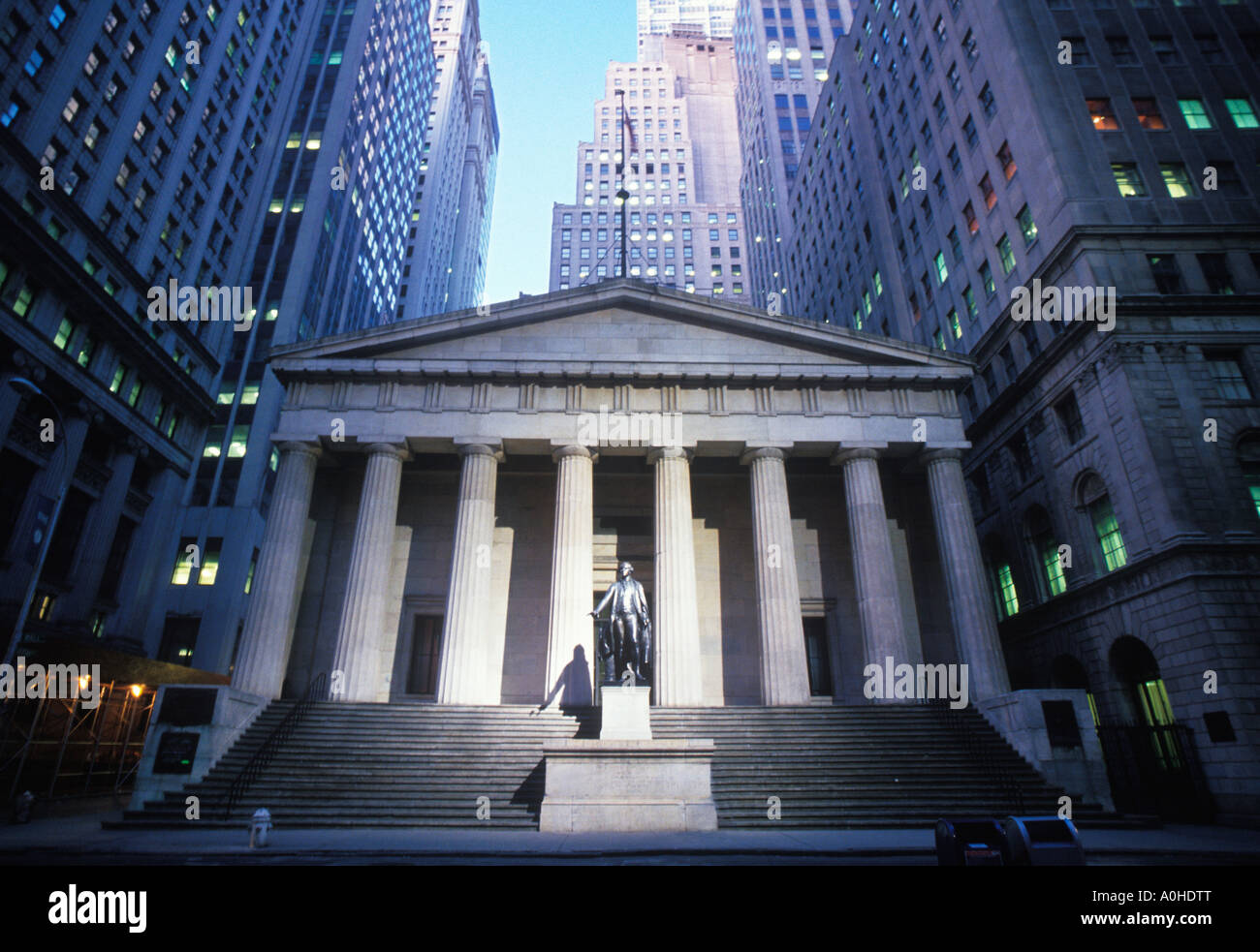 Federal hall national memorial hi-res stock photography and images - Alamy