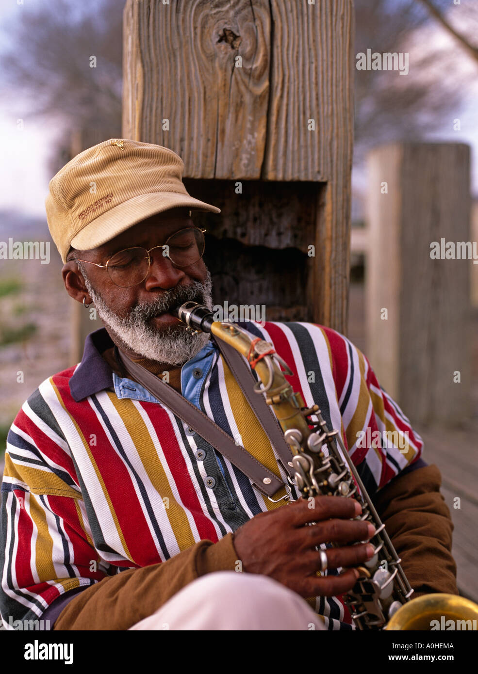 Man playing saxophone hi-res stock photography and images - Alamy