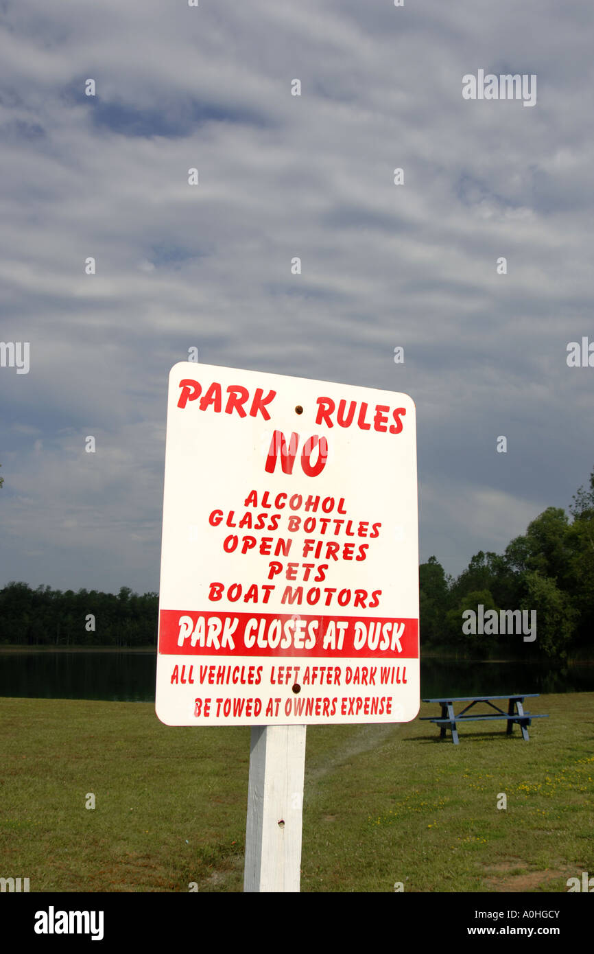 Park Rules Sign No…… Stock Photo - Alamy