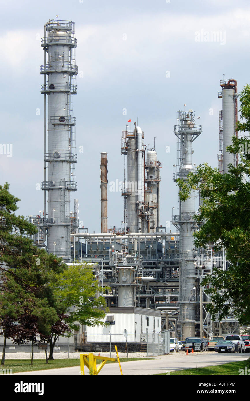 Industrial Oil to Petroleum Refinery in Sarnia Canada Stock Photo - Alamy