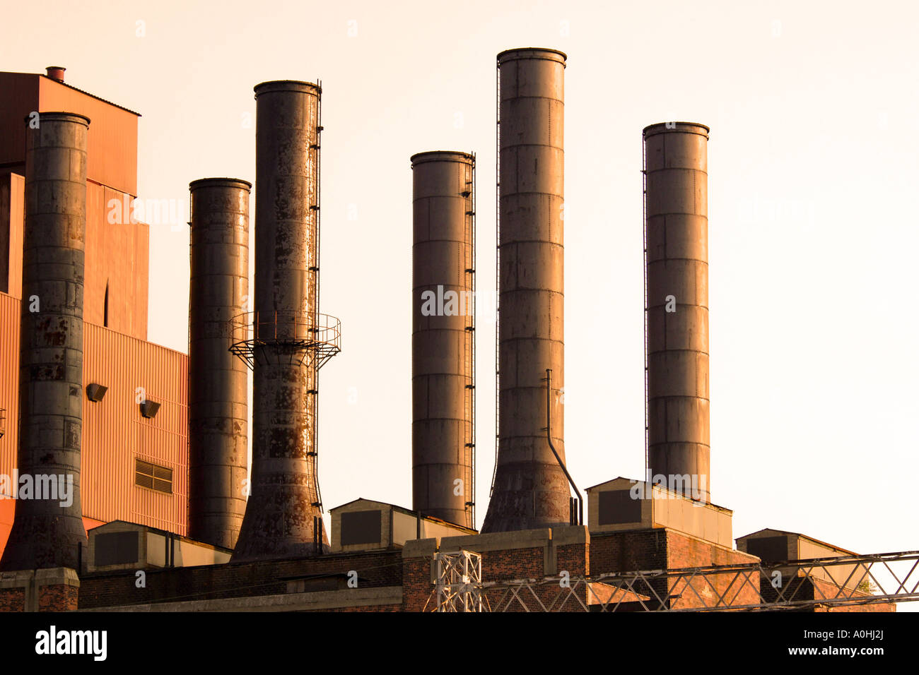 Coal fired power plant in michigan hi-res stock photography and images ...