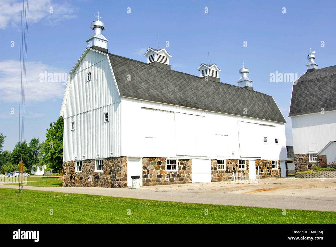 White Dutch Barns A New World Dutch Barn Turned Into An