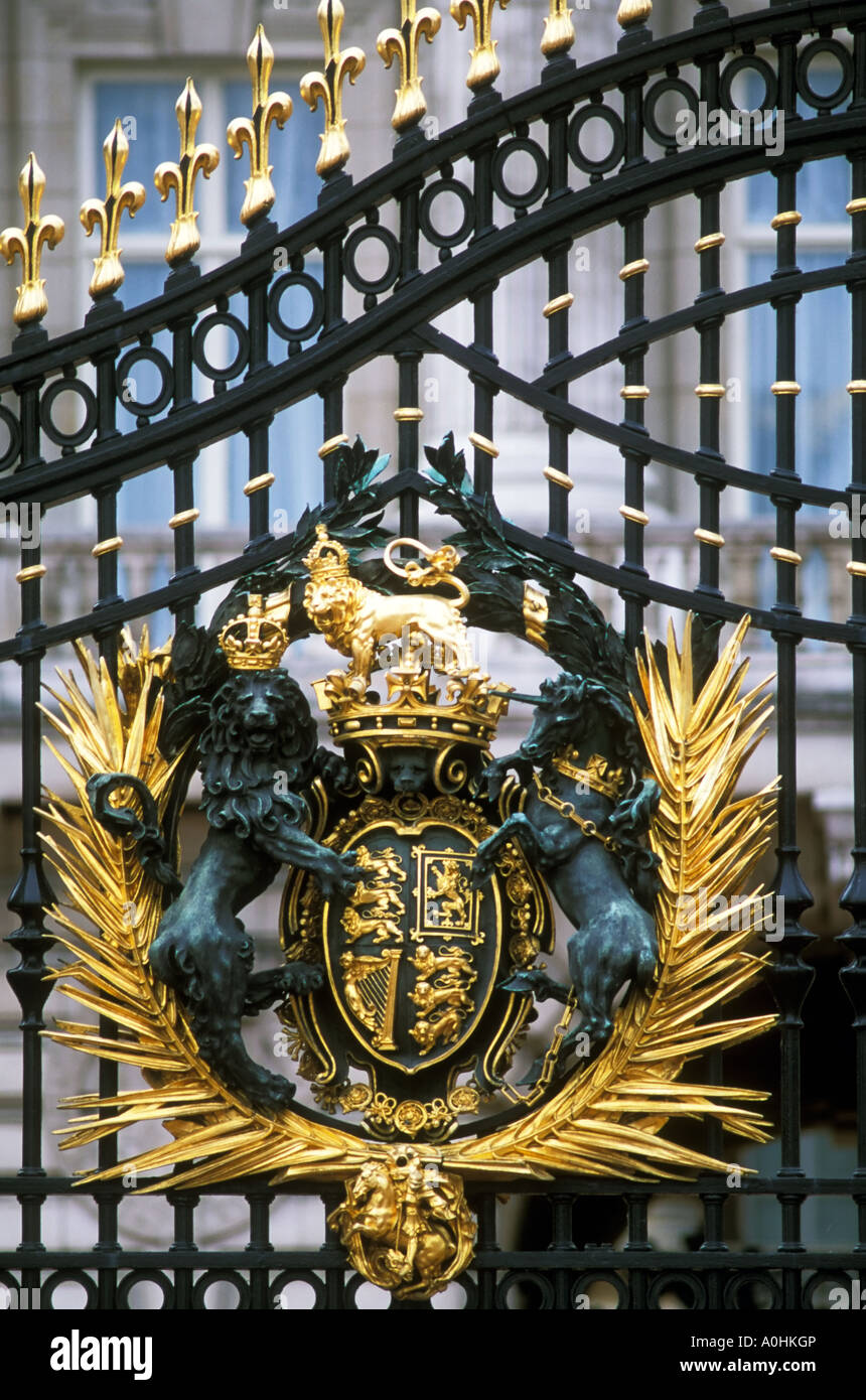 Sutton arms hi-res stock photography and images - Alamy