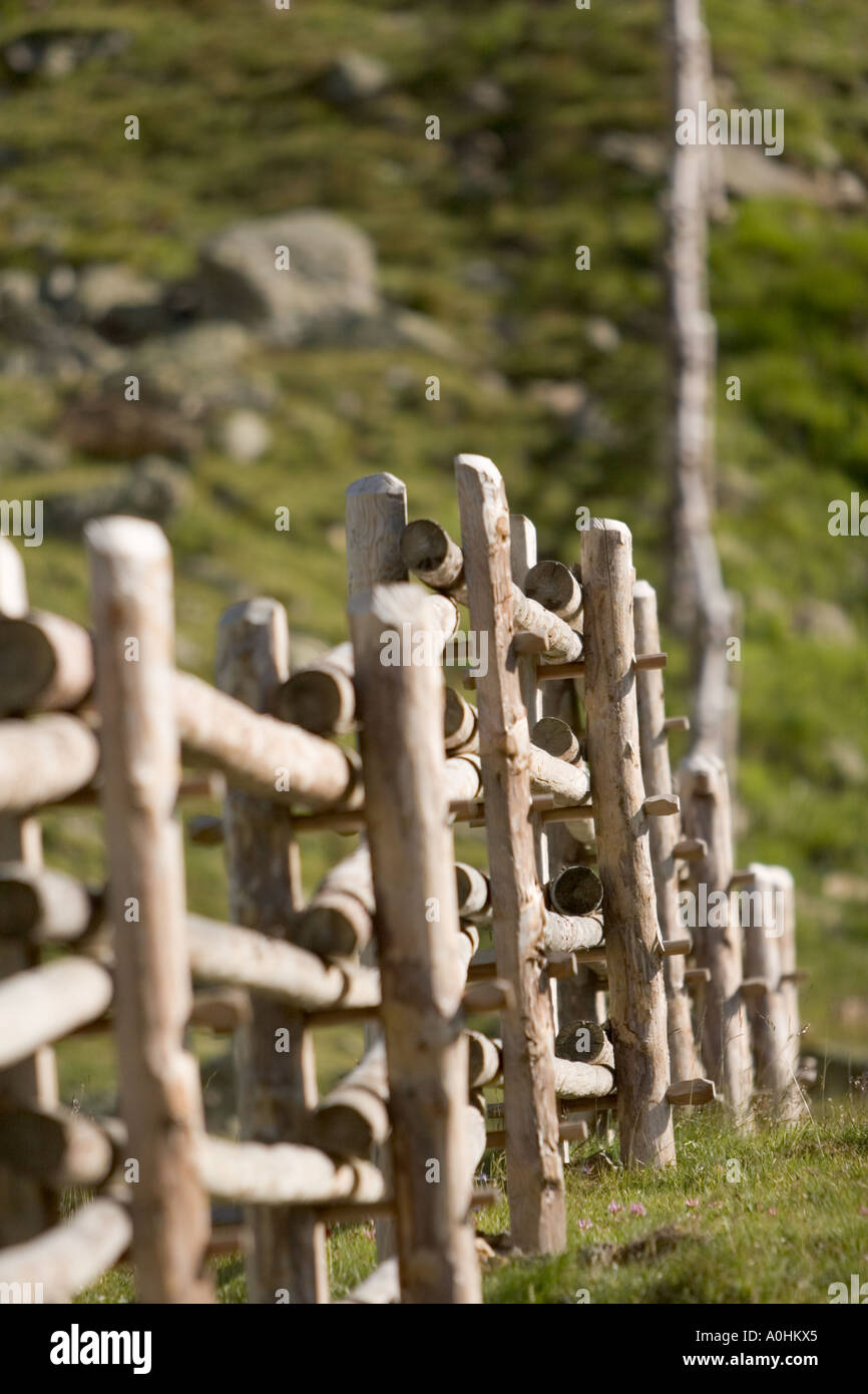 Traditional fencing hi-res stock photography and images - Alamy