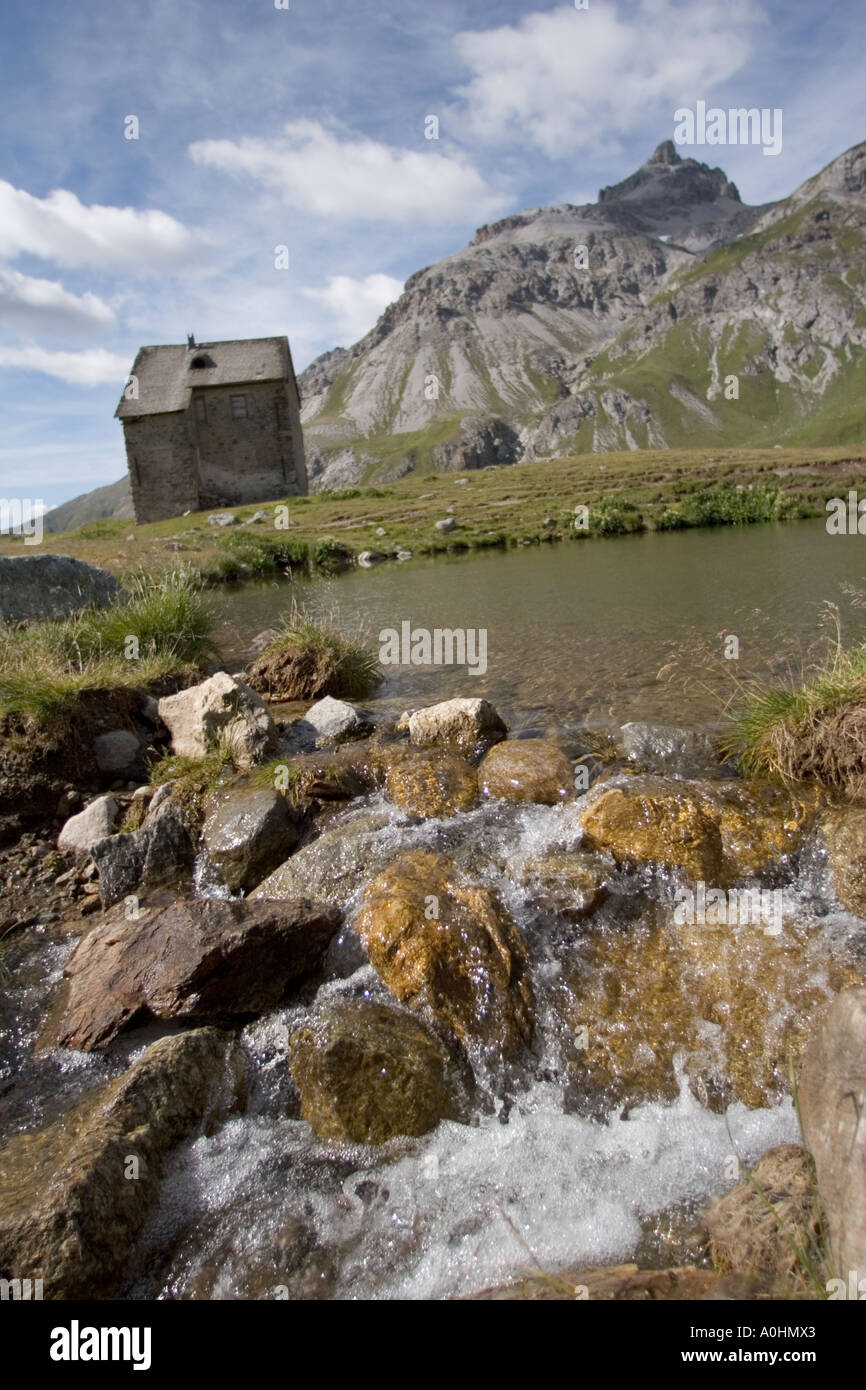 Sesvenna rifugio (Pforzheimerheutte), mountain refuge hut, Schlinigtal ...