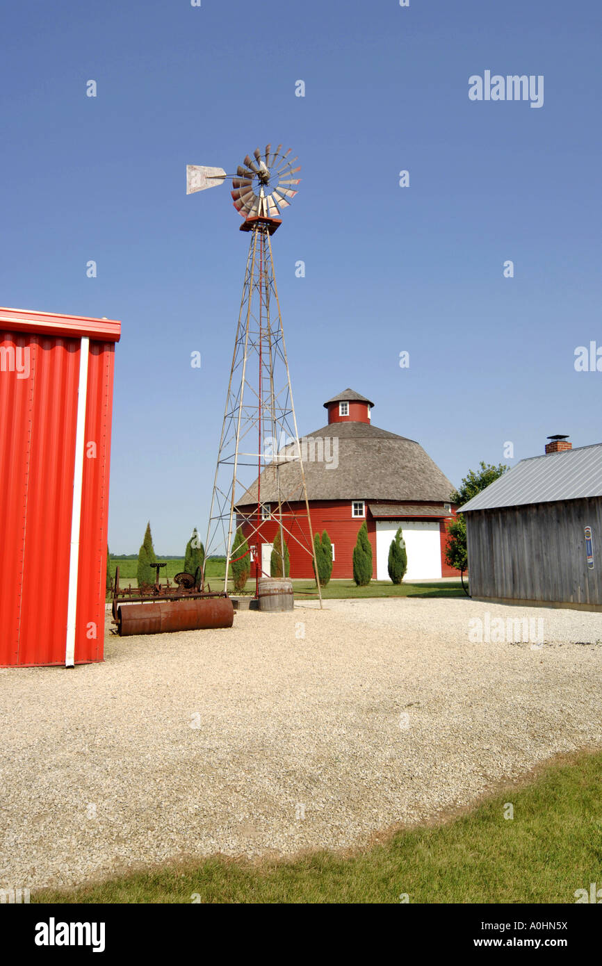 Traditional mid-west American farm in rural Indiana Stock Photo - Alamy