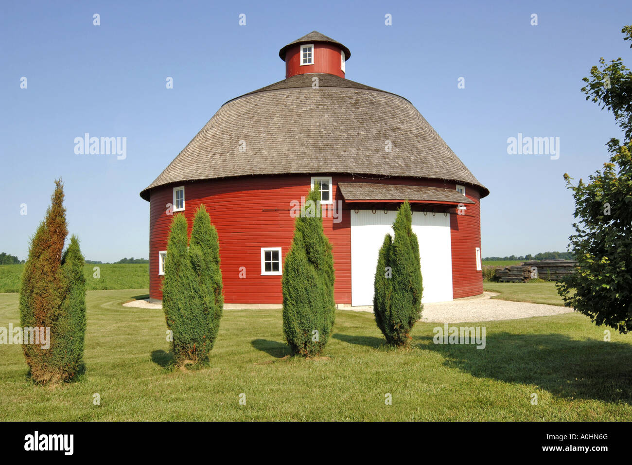 Round traditional mid-west American farm building in rural Indiana ...