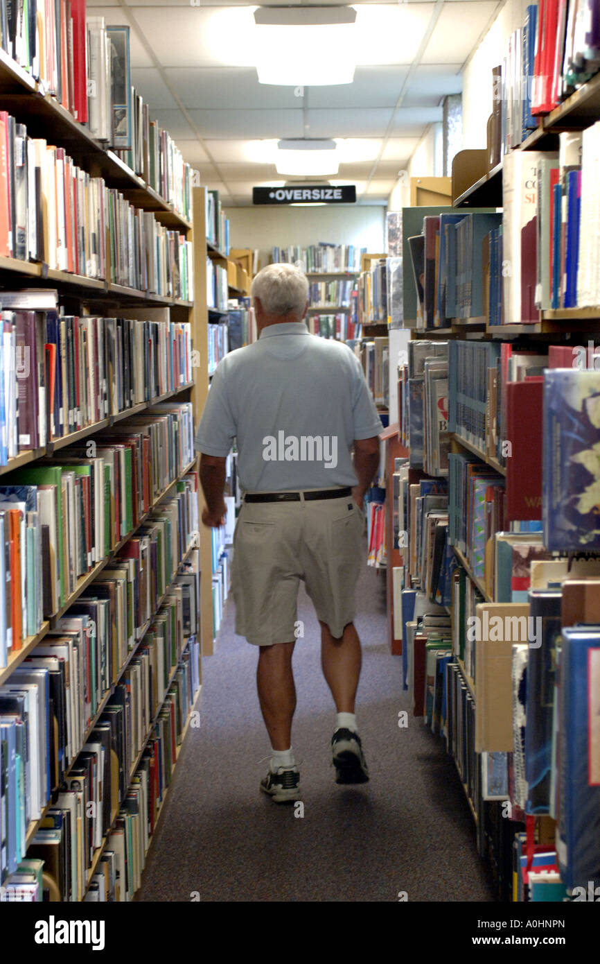 Searching the area hi-res stock photography and images - Alamy
