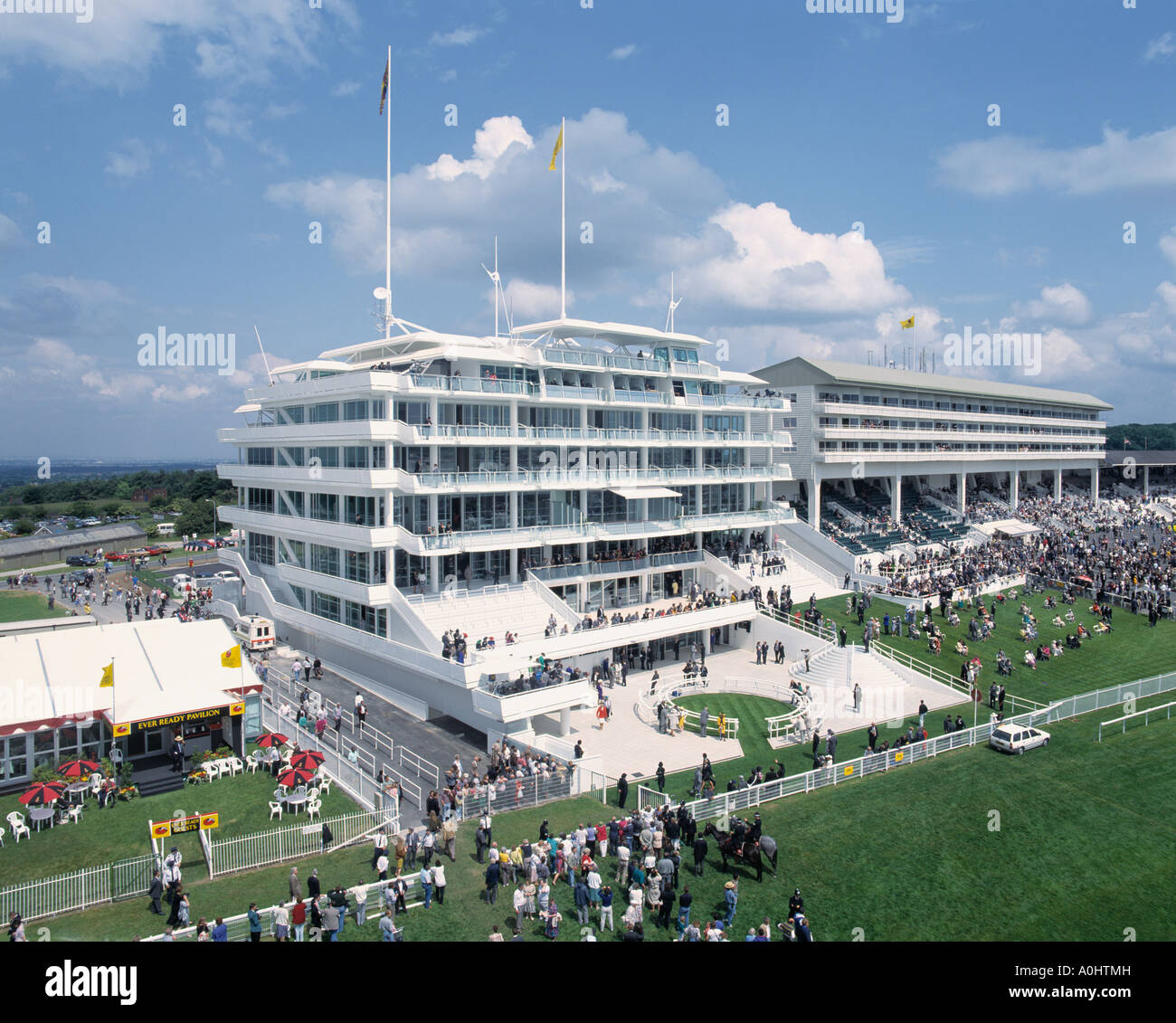 Epsom racecourse hi-res stock photography and images - Alamy