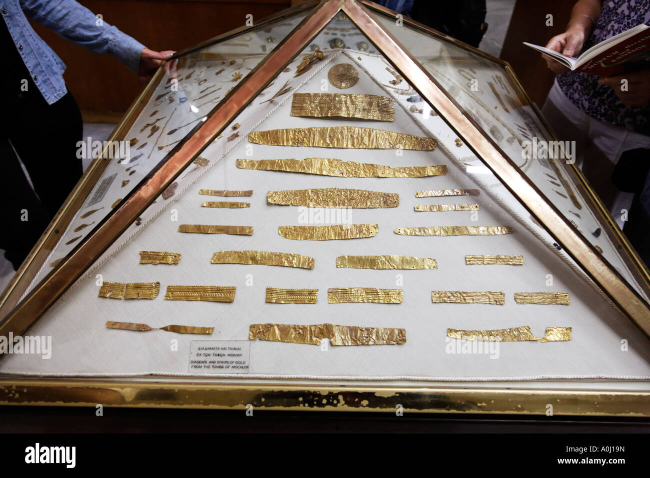 Diademes and stripes of gold from the tombs of Mochlos, Archaeological ...