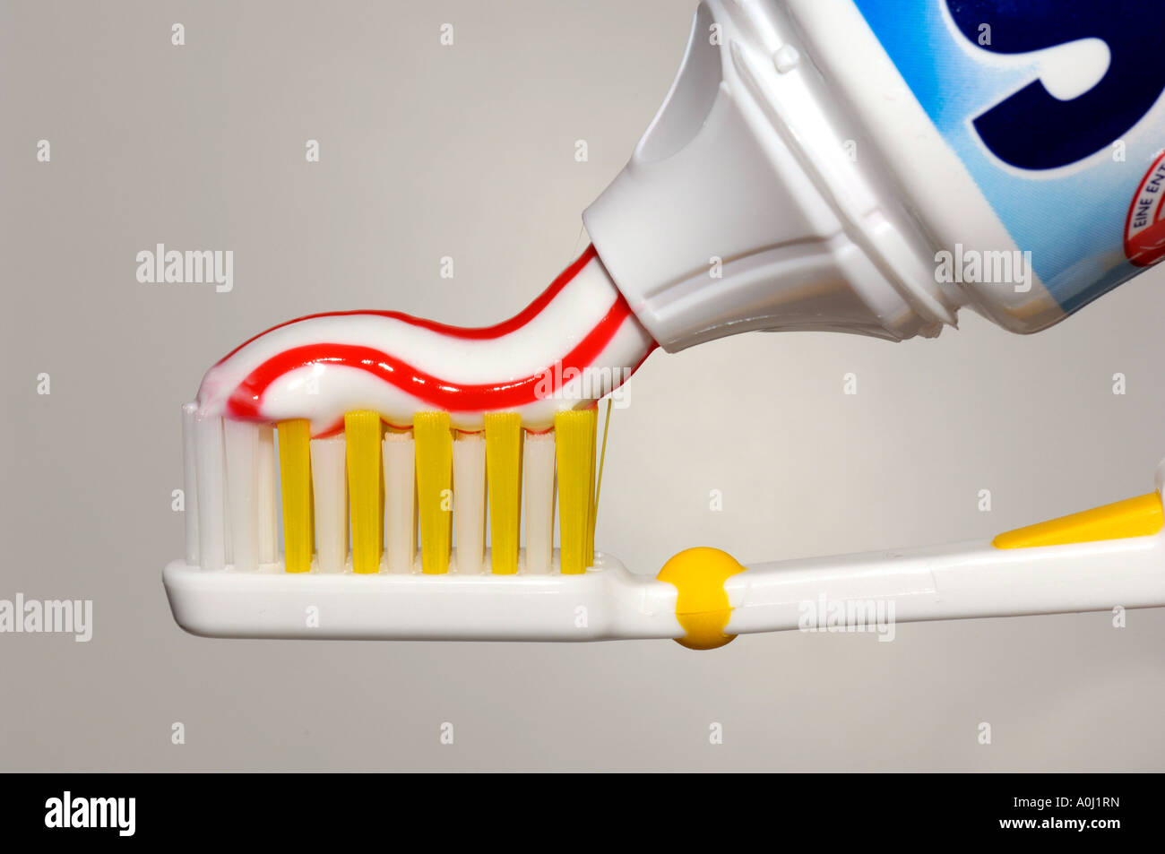 Toothpaste stripes hi-res stock photography and images - Alamy