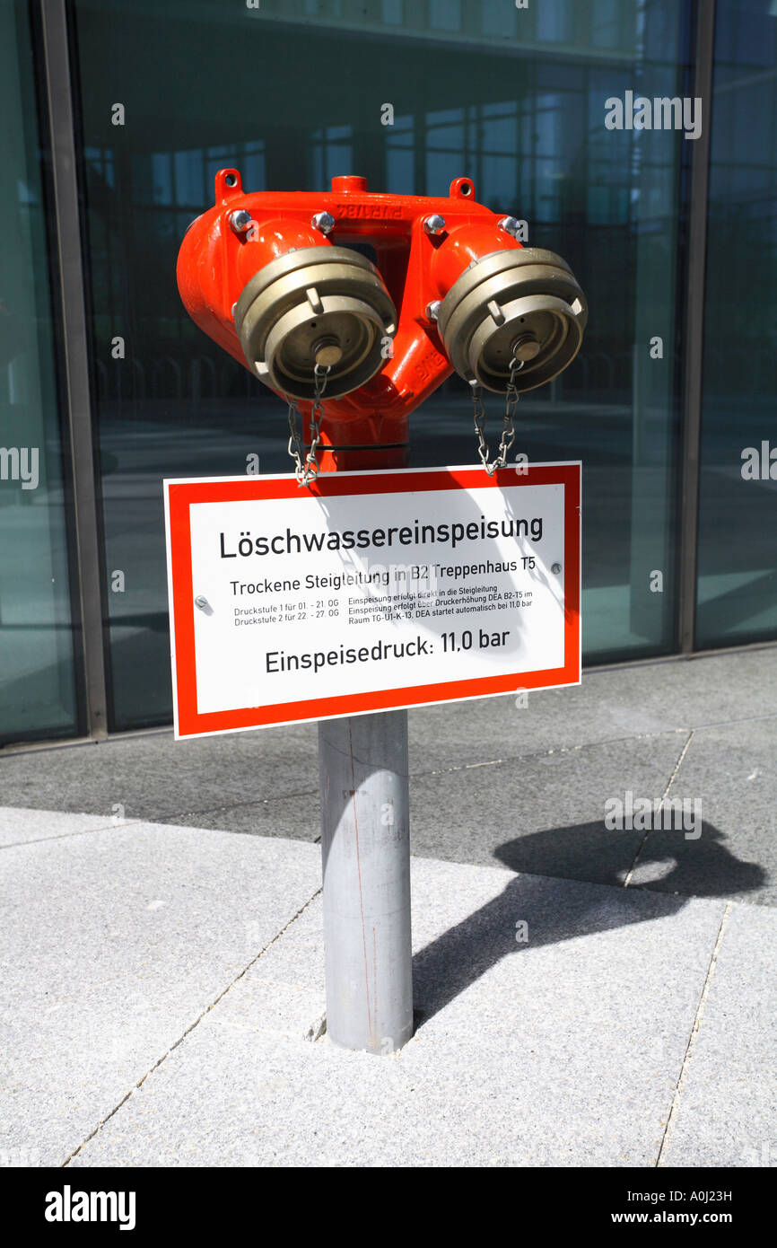 Fireplug hi-res stock photography and images - Alamy