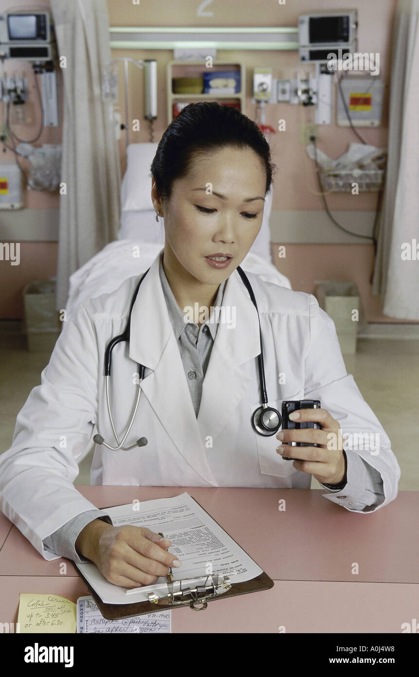 Front pager hi-res stock photography and images - Alamy