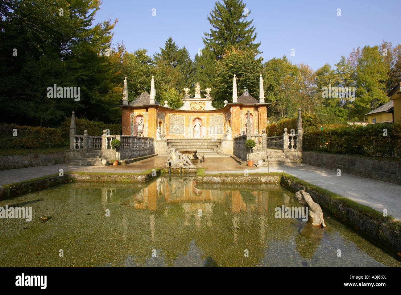 Trick fountain, hellbrunn palace hi-res stock photography and images ...