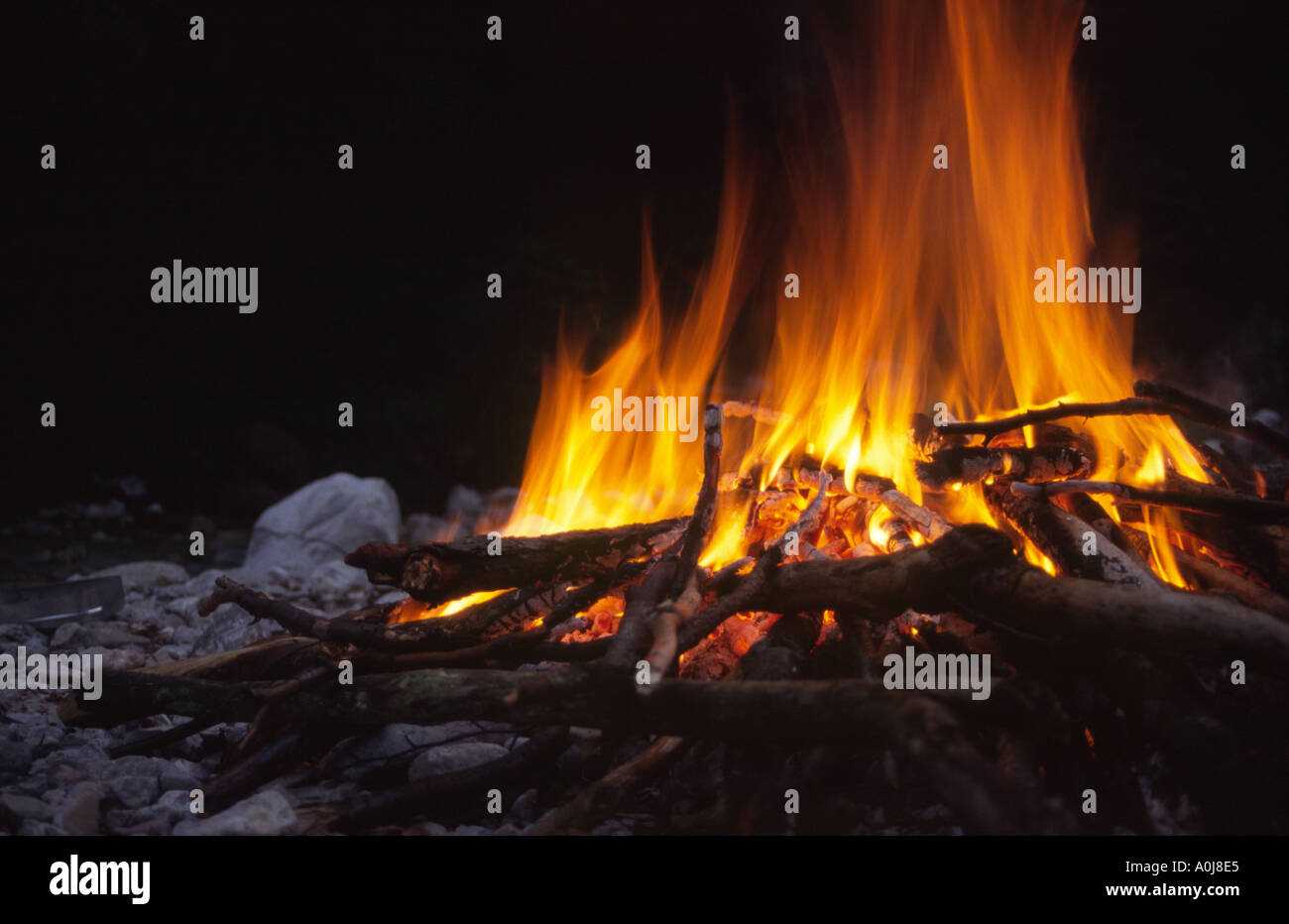 Campfire area hi-res stock photography and images - Alamy