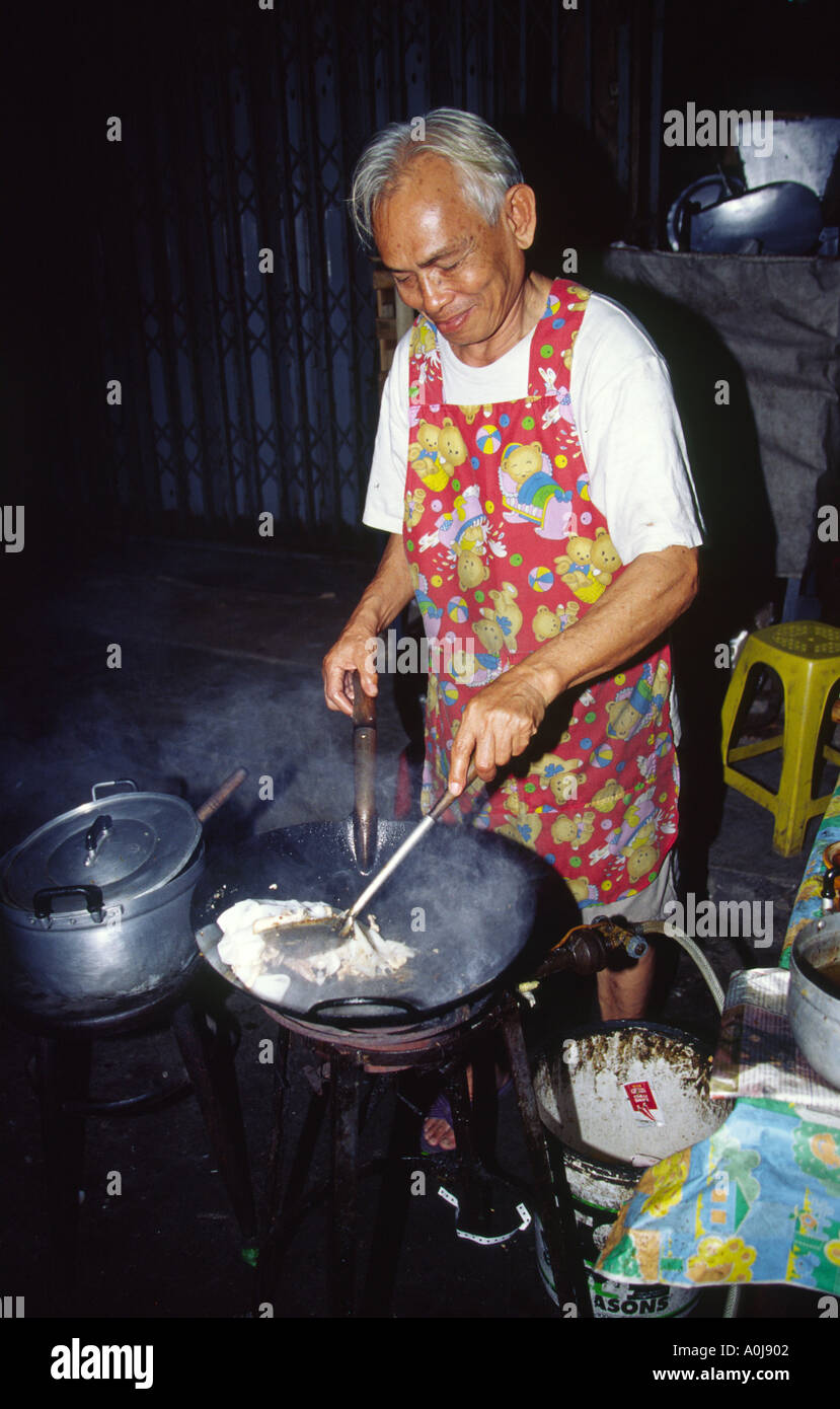 thai man, cooking Stock Photo - Alamy