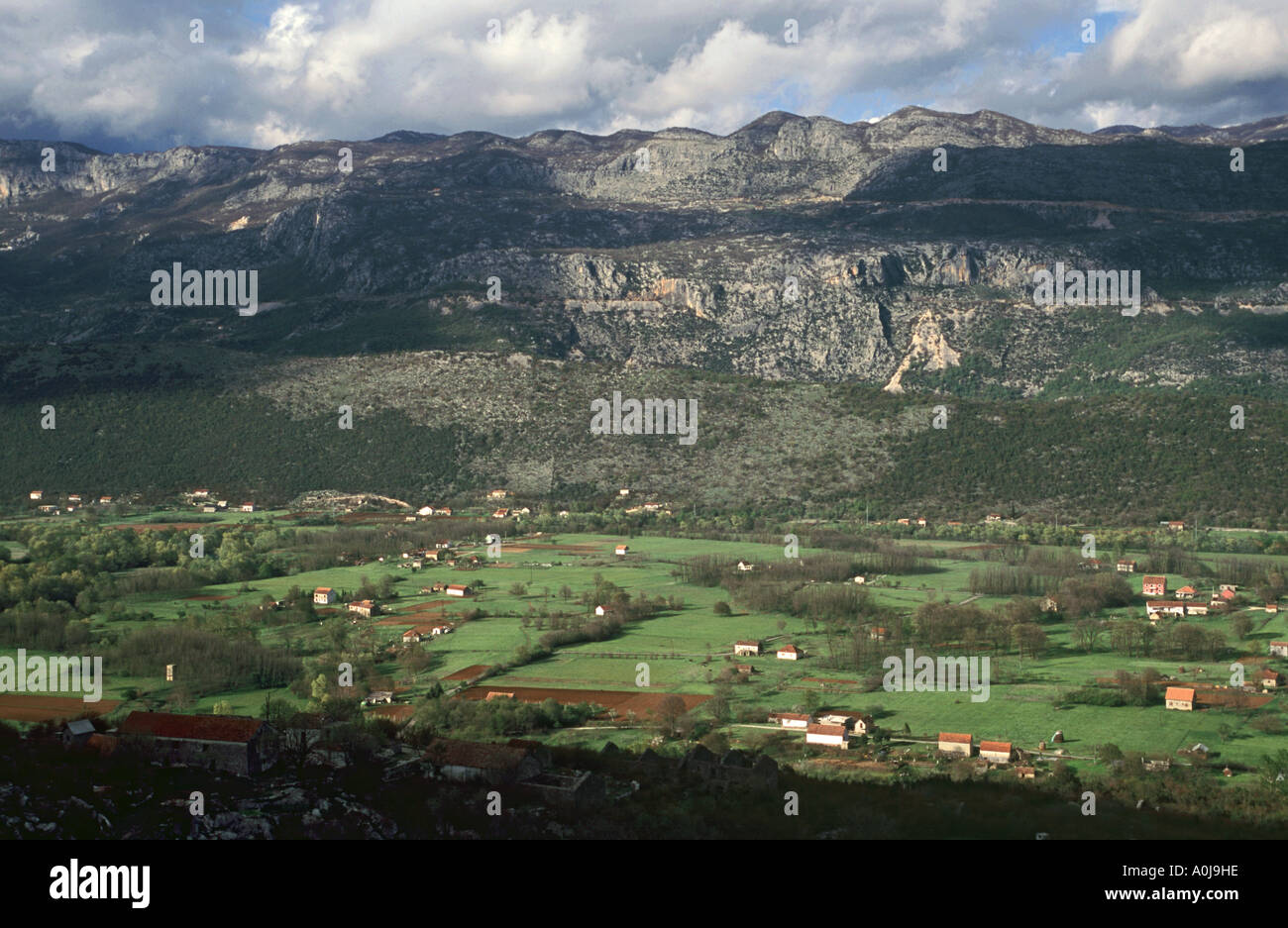 Zeta valley hi-res stock photography and images - Alamy