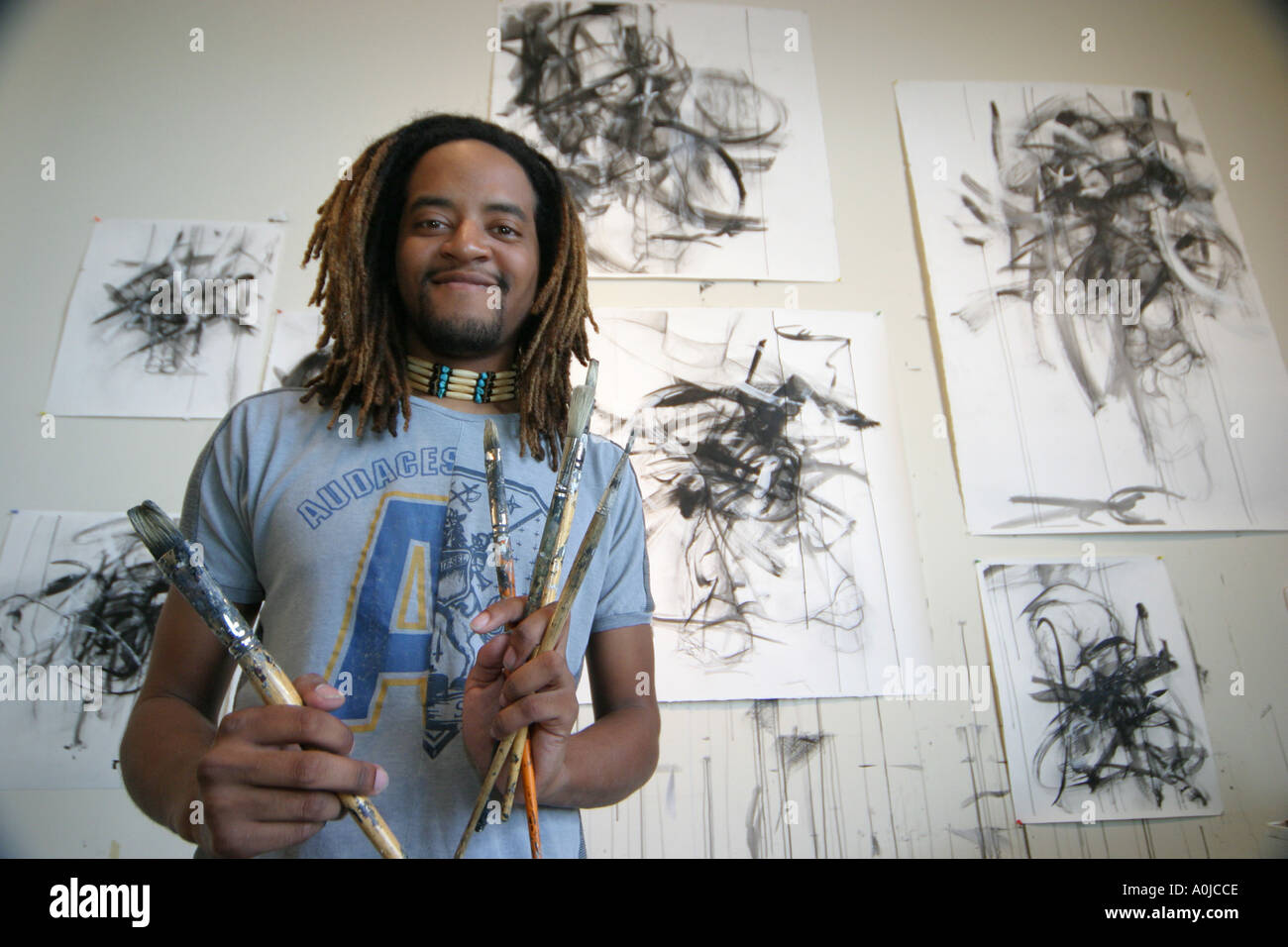 Male press hi-res stock photography and images - Alamy