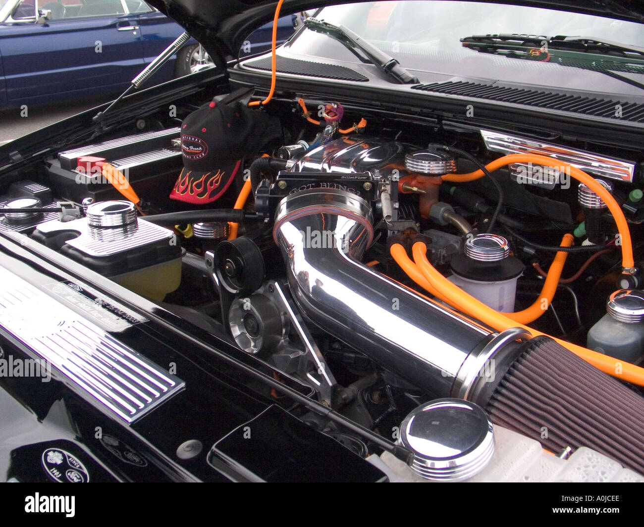 Customised engine of american classic car at show Stock Photo - Alamy